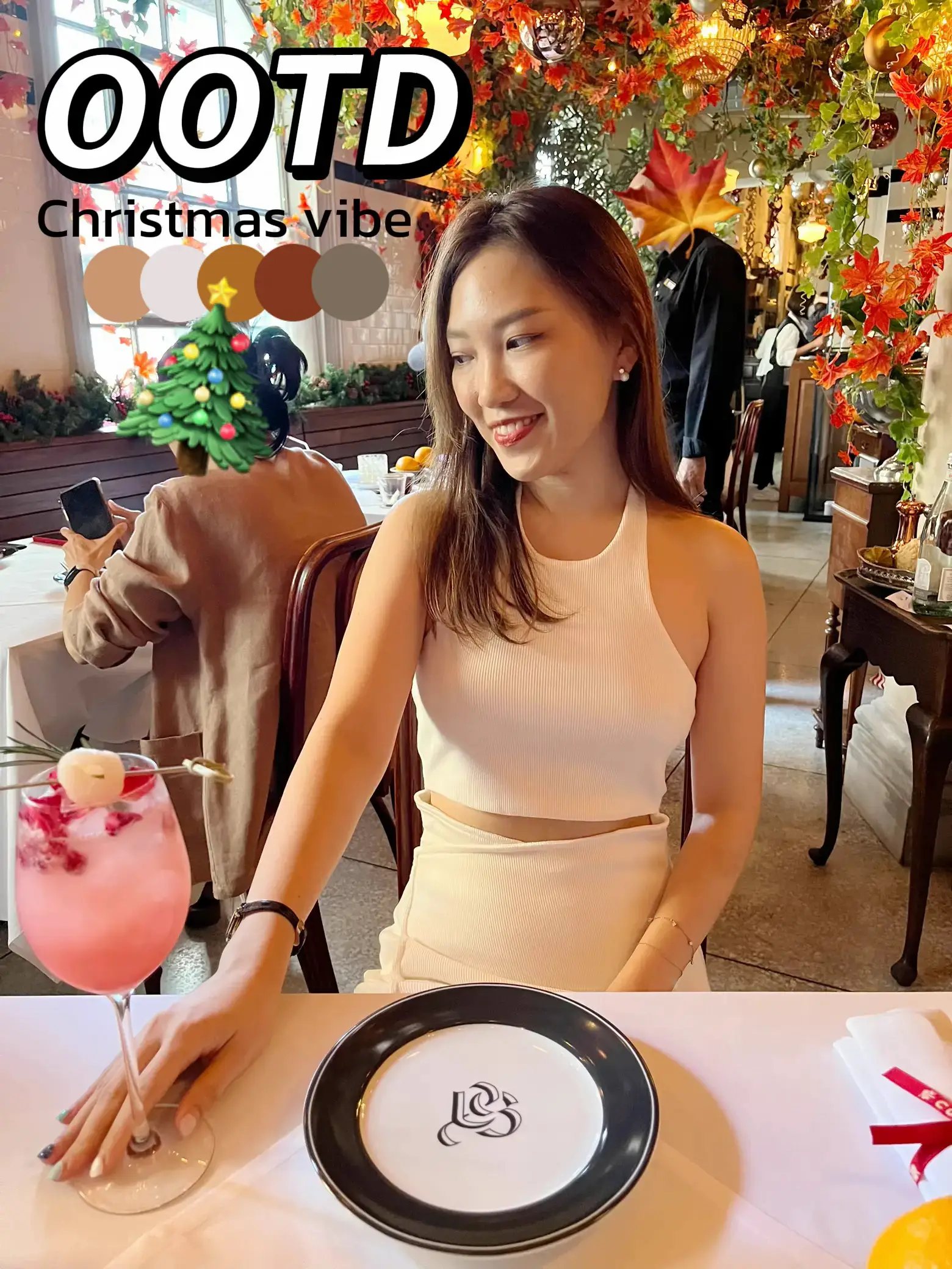 OOTD ep.13🤍ลุคเรียบหรูไปเดท ร้านฟีลครีสมาสต์🎄 | แกลเลอรีที่โพสต์โดย nicenicharee | Lemon8