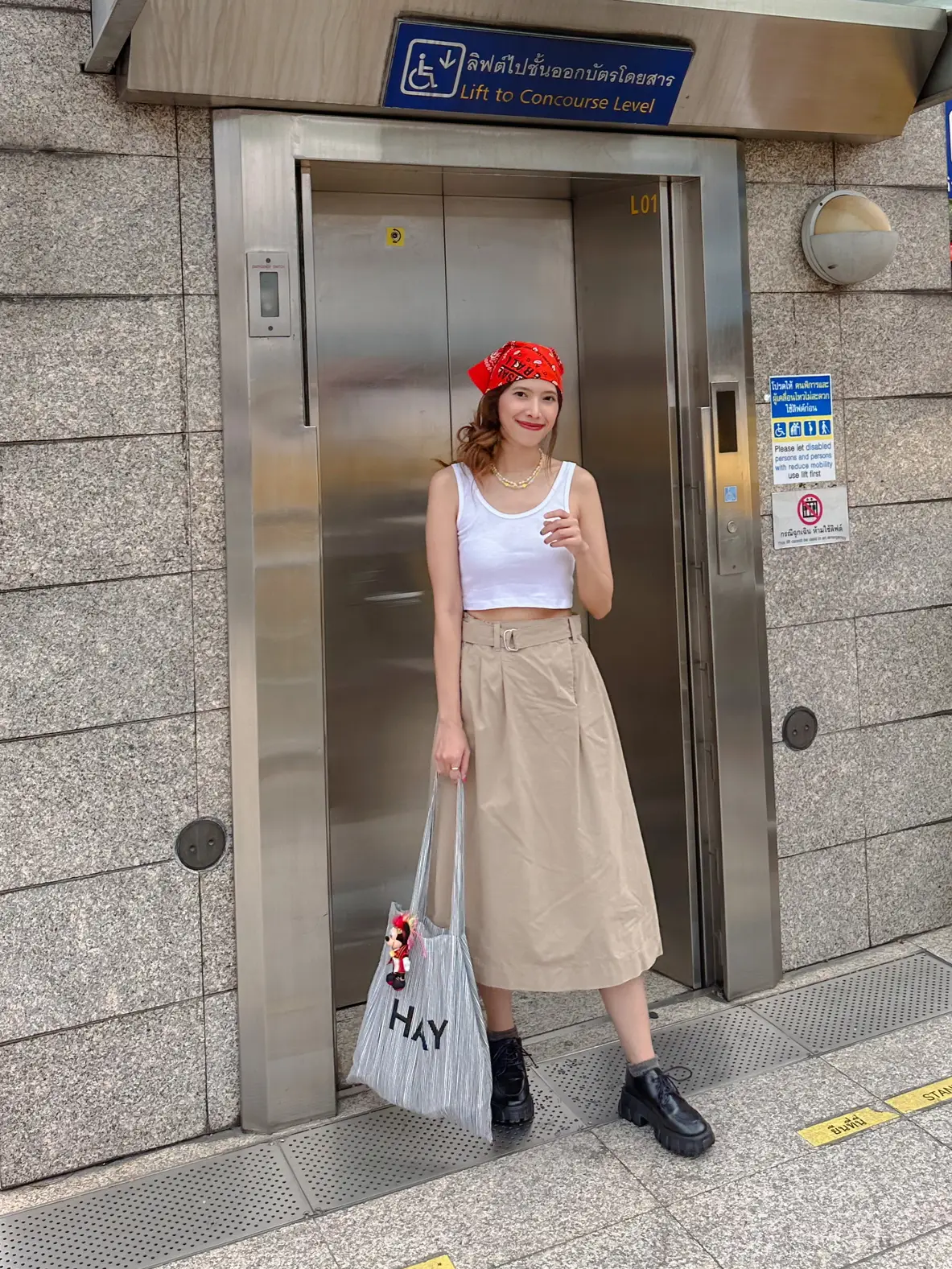 OOTD LOOKS (JJ จตุจักรหน้าร้อน🚨🚗) | แกลเลอรีที่โพสต์โดย asma.ntd | Lemon8