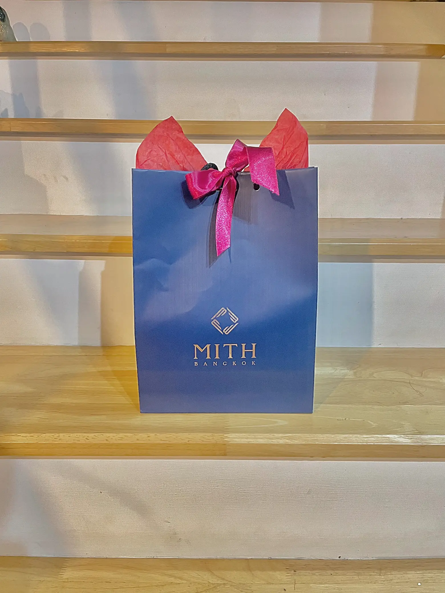 落とされた!!香りが強すぎるタイのブランド香水 😚😚 | m.mill.lが投稿したフォトブック | Lemon8