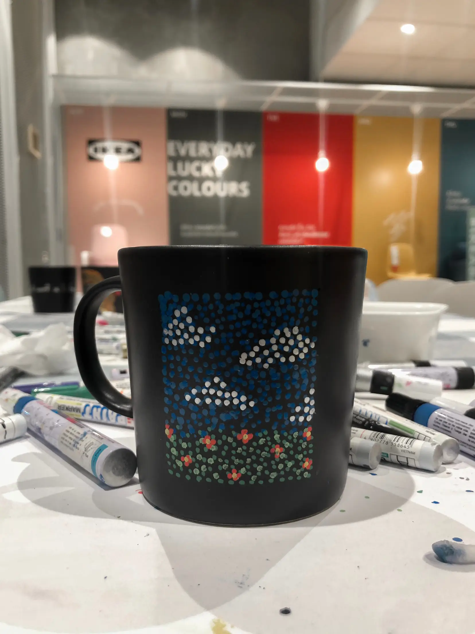 เวิร์คช็อปเพ้นท์แก้ว 20฿ ที่ ikea 💛💙 | แกลเลอรีที่โพสต์โดย k thika | Lemon8