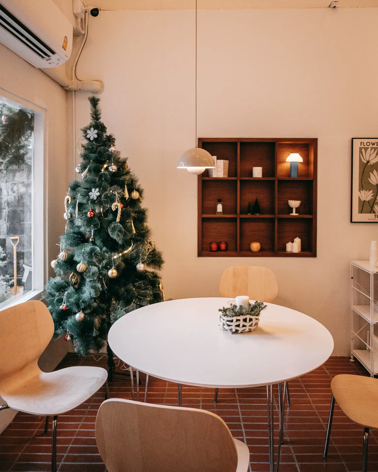 OOOZ.Cafe คาเฟ่ไซส์เล็ก บรรยากาศโทนอุ่นๆ ย่านอุดมสุข | แกลเลอรีที่โพสต์ ...