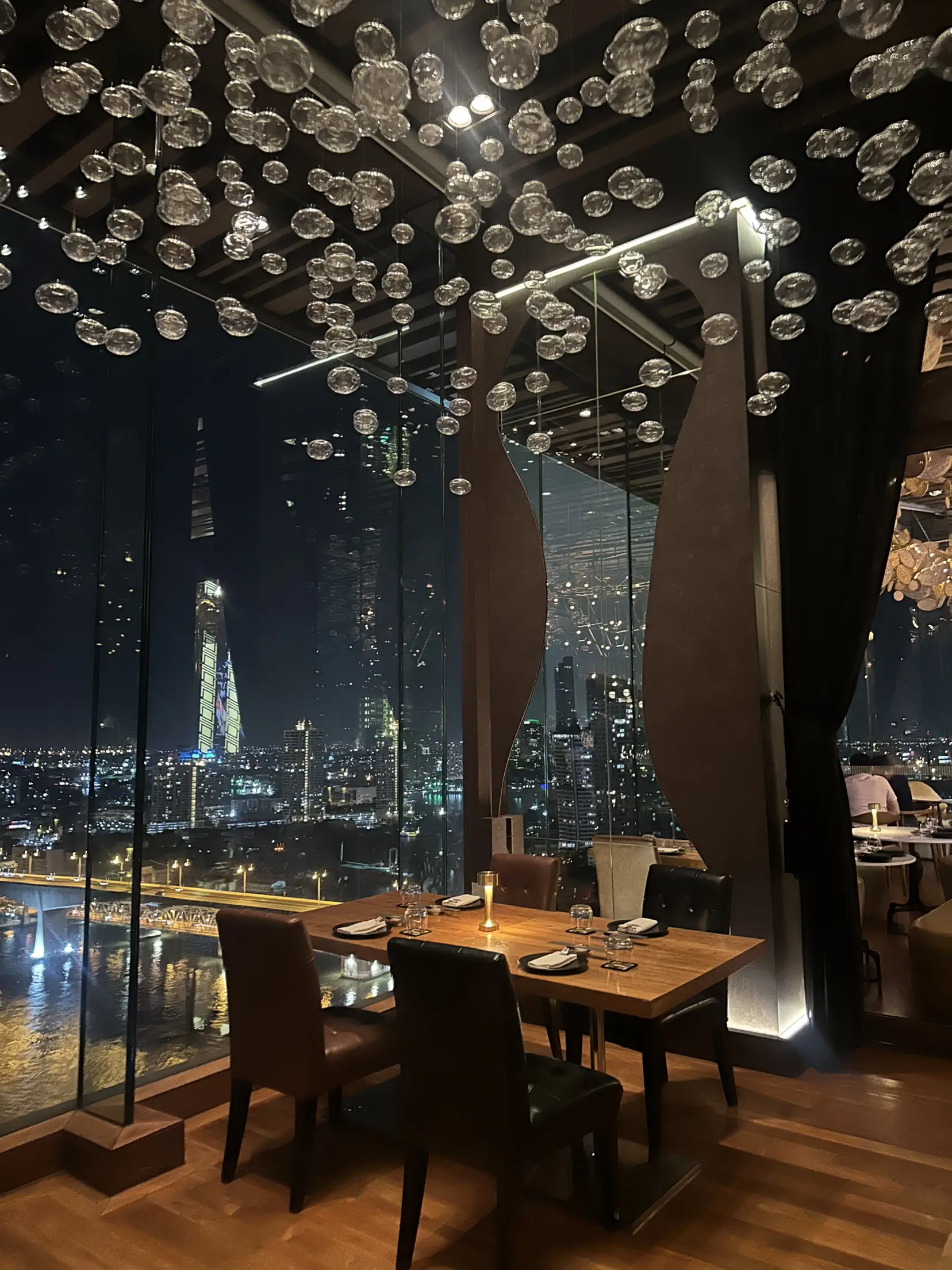 SEEN Restaurant & Bar Bangkok 🍷 | แกลเลอรีที่โพสต์โดย impressnahn🐼 | Lemon8