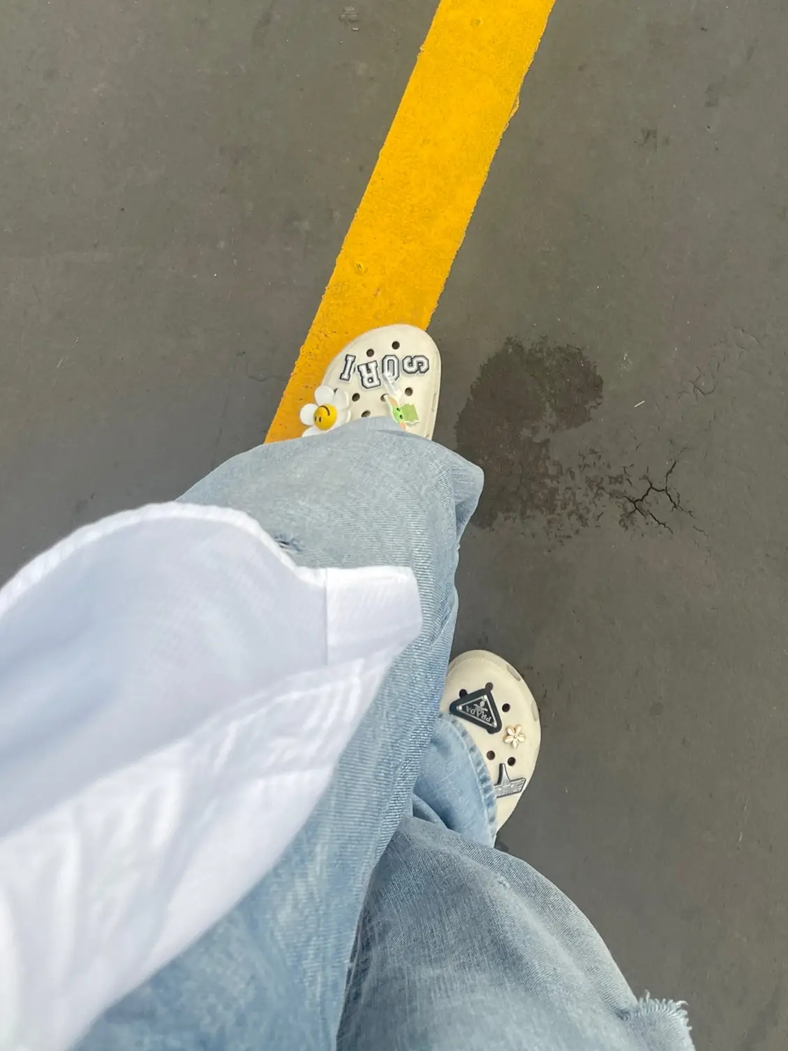 ใส่ crocs ยังไงให้ไม่น่าเบื่อ!! ตกแต่งด้วย jibbitz 🫶🏻💗 | แกลเลอรีที่ ...
