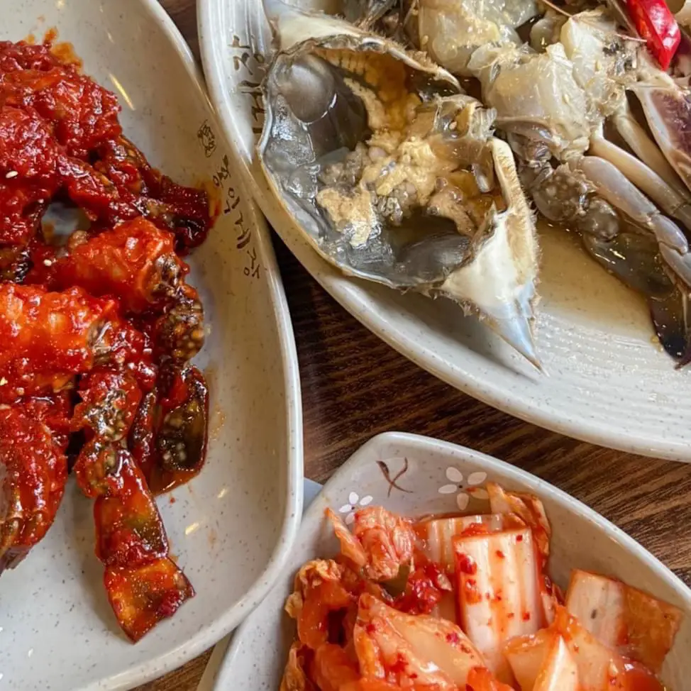 กินปูที่เกาหลี 🦀 ต้องร้านนี้ไม่มีโดนตบ | แกลเลอรีที่โพสต์โดย Nutthee.s | Lemon8