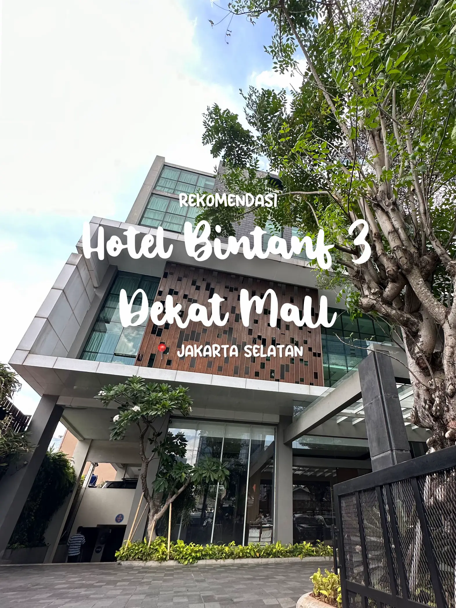 HOTEL STRATEGIS DEKET MALL 🤩 | Galeri diposting oleh David Christian | Lemon8