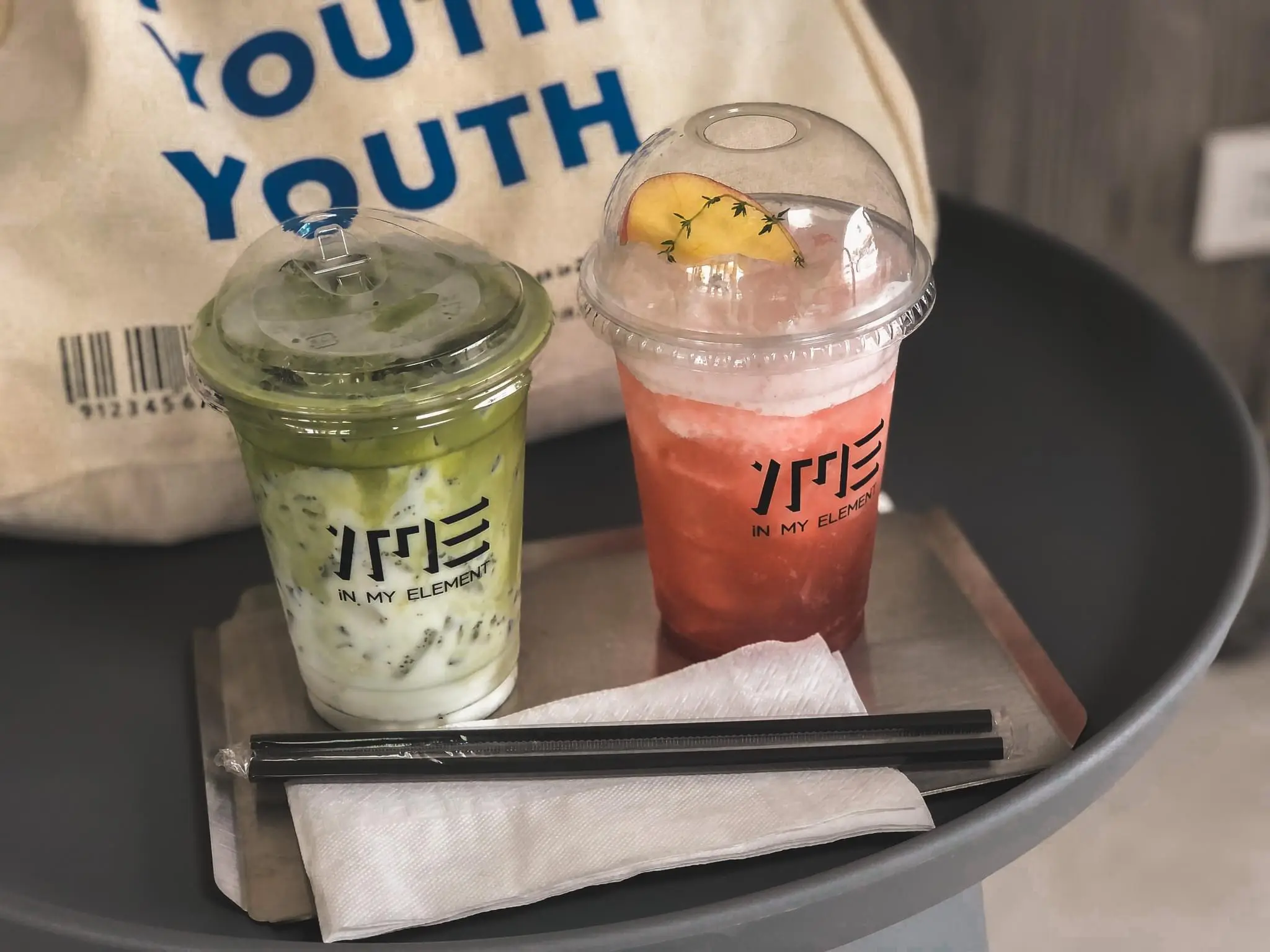 🥤 รีวิวคาเฟ่ : IN MY ELEMENT CAFE | แกลเลอรีที่โพสต์โดย เที่ยวตามหมี 🐻 ...