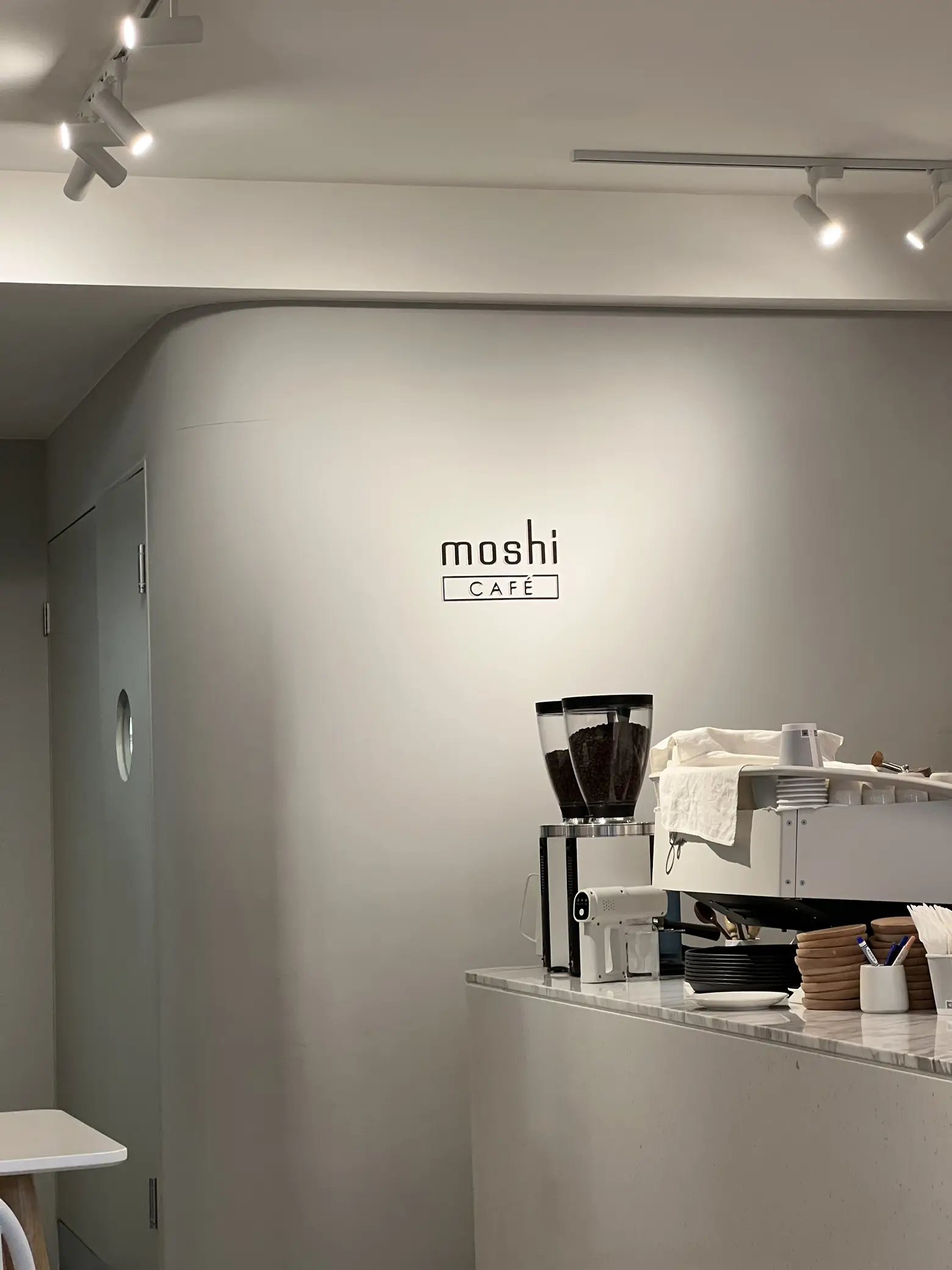 🇹🇼 Moshi Cafe - Chic Cozy Cafe In Old Building | Gallery posted by ...