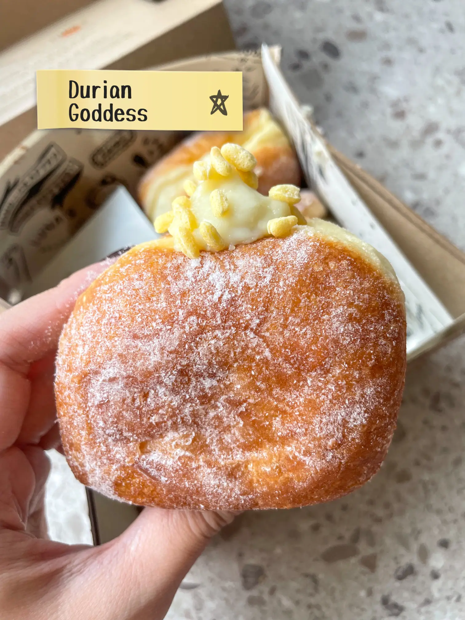 JAJAN DONUT BOMBOLONI VIRAL! 🍩 | แกลเลอรีที่โพสต์โดย Ella (エラ) | Lemon8