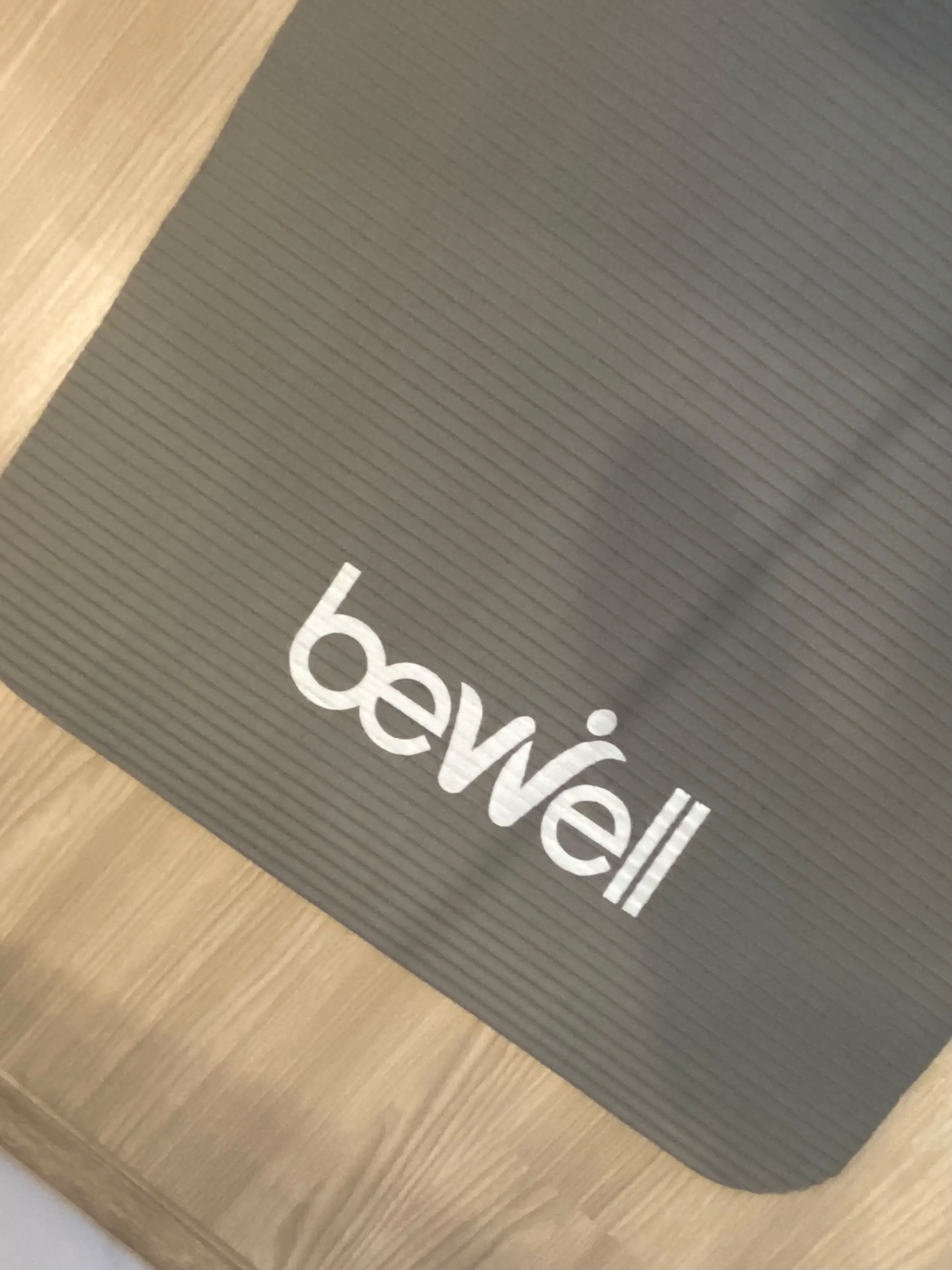 เสื่อโยคะ Bewell ถูกและดี 💪🏽 | แกลเลอรีที่โพสต์โดย อิ่มมาก | Lemon8