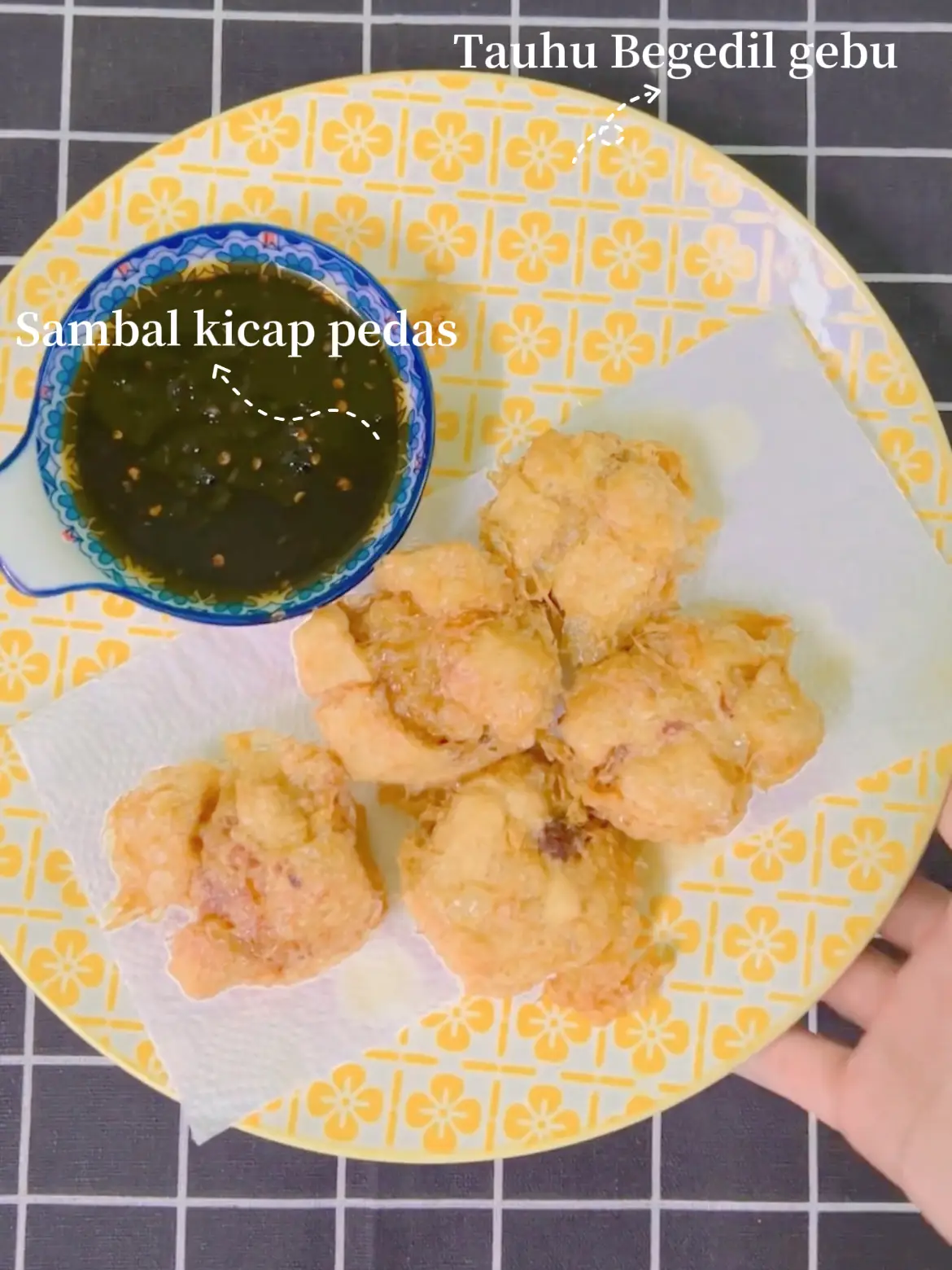 Homemade Tauhu Begedil | วิดีโอที่เผยแพร่โดย Tira Sophea | Lemon8