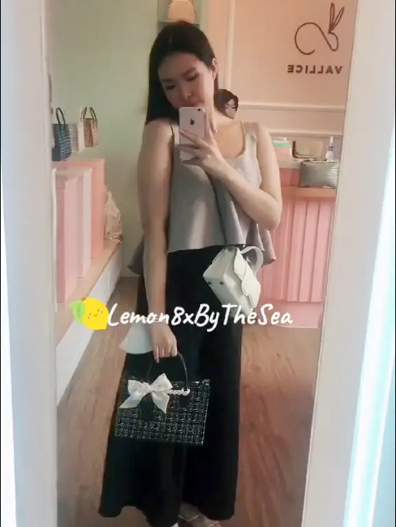 Find this cute useful purse local product 🛍 | Video dipublikasikan oleh Cherry Claire | Lemon8