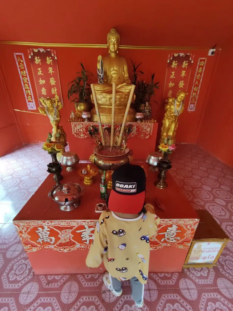 ร้านกาแฟใกล้บ้าน (วัดทรงเสวย)💖☕️ | แกลเลอรีที่โพสต์โดย Mae’Pu🌻 | Lemon8