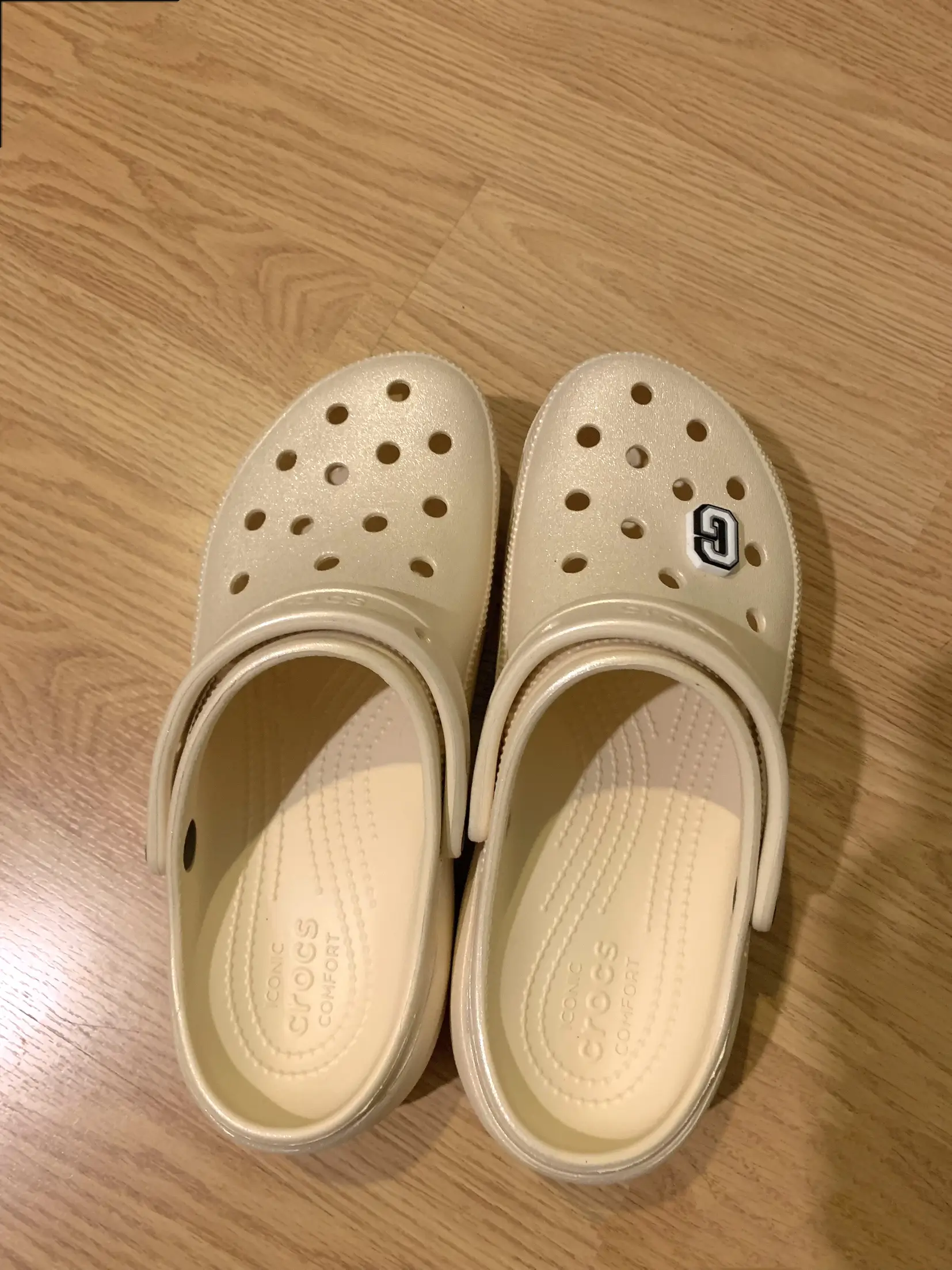 CROCS Classic Platform Shimmer Clog !!🤩💓 | แกลเลอรีที่โพสต์โดย Nagena ...
