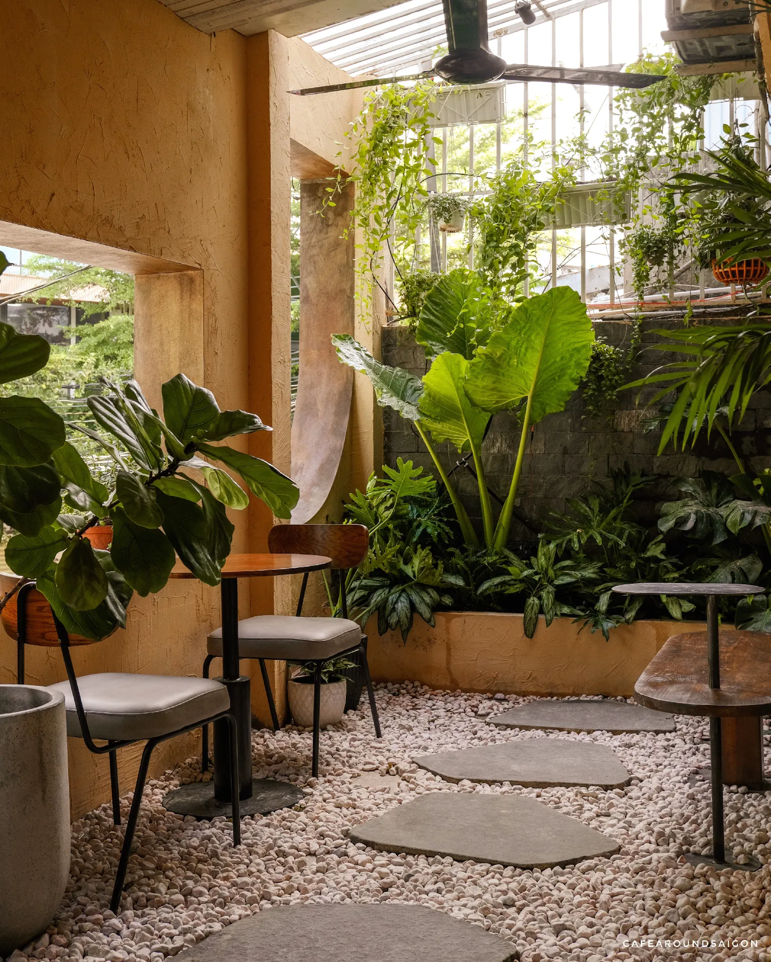 ☕ Allure Coffee - Chiếc quán mang chất Rustic ☕ | Bộ sưu tập do Cafe Around SG☕ đăng | Lemon8