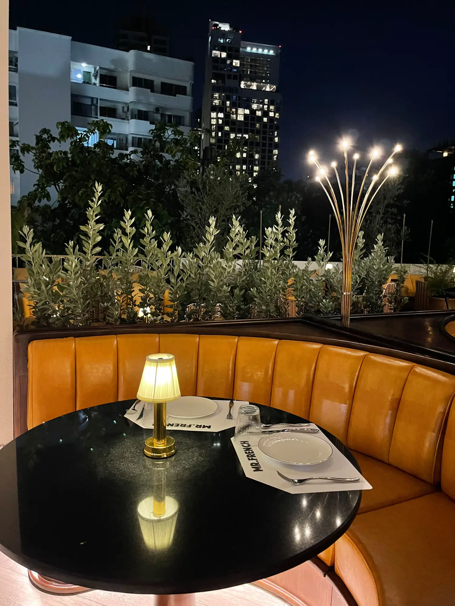ร้านอาหารสุดหรู MR.FRENCH🥂 | สุขุมวิท 49 | แกลเลอรีที่โพสต์โดย itspitta ...