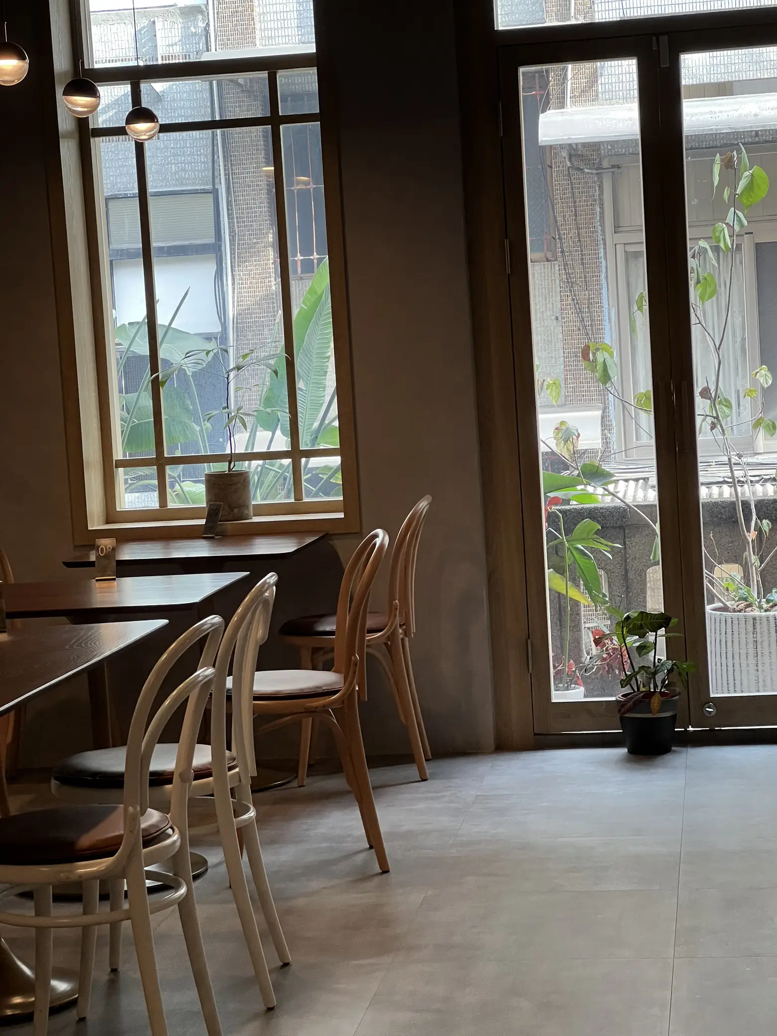 🇹🇼 Moshi Cafe - Chic Cozy Cafe In Old Building | Gallery posted by ...