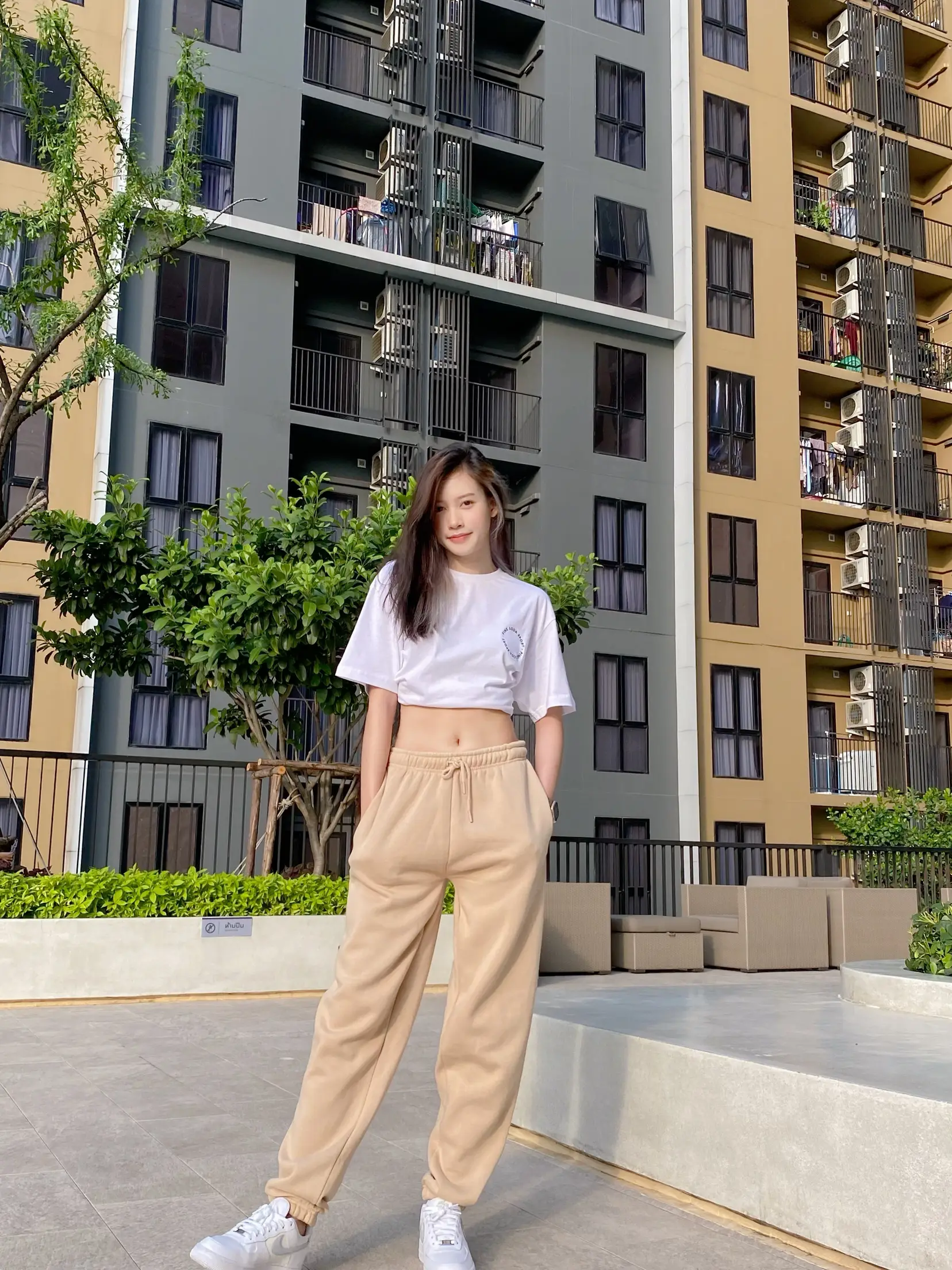 รีวิว Nike Air Force 1 07’ | แกลเลอรีที่โพสต์โดย Pamthann | Lemon8