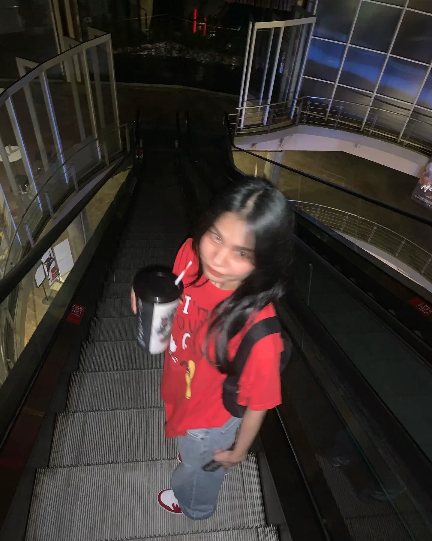 OOTD แต่งตัวชิลๆไปดูหนัง | แกลเลอรีที่โพสต์โดย camolin | Lemon8