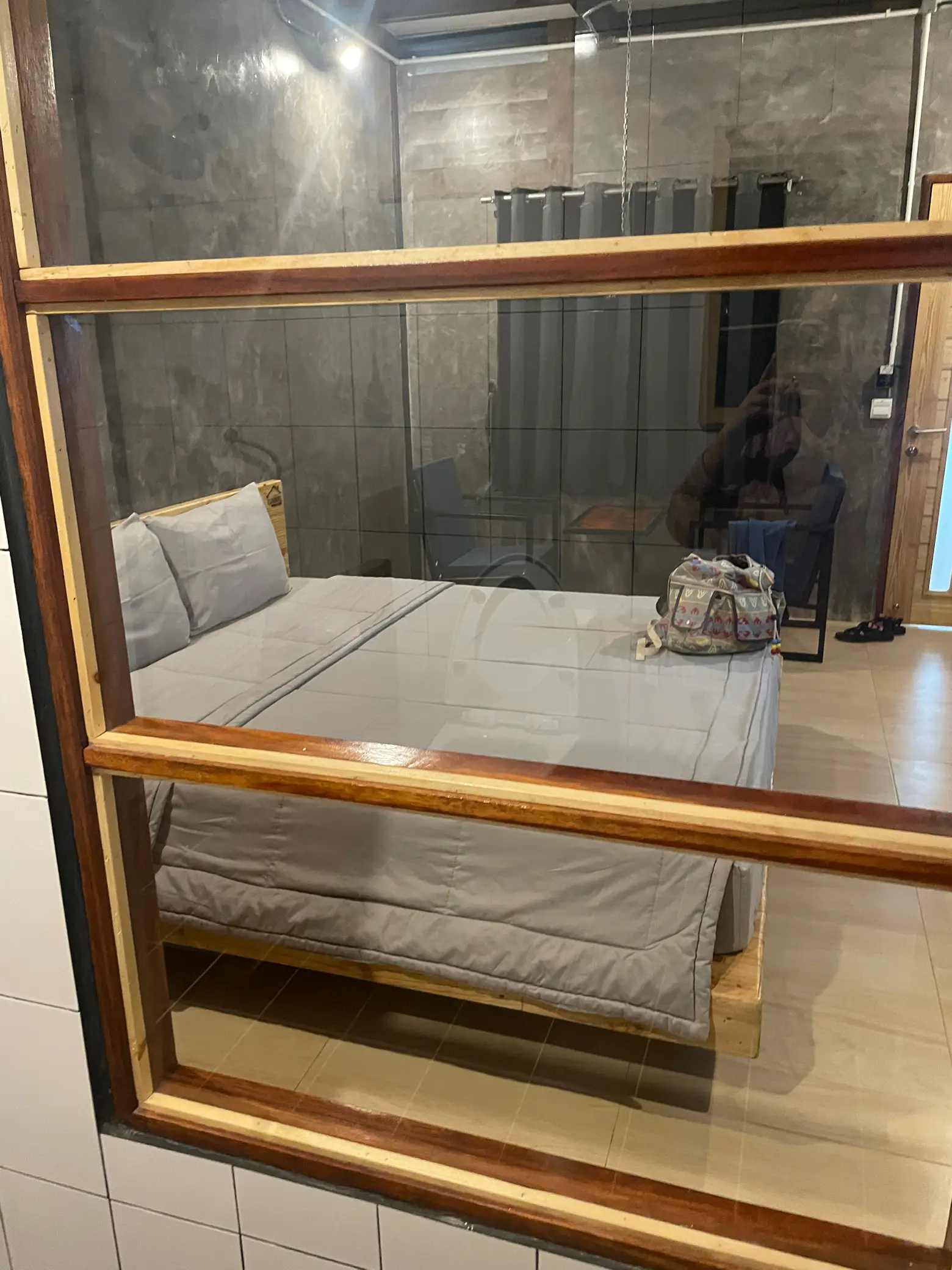 ที่พักเกาะล้าน ราคาน่ารัก🫶🏻 | แกลเลอรีที่โพสต์โดย phicha | Lemon8