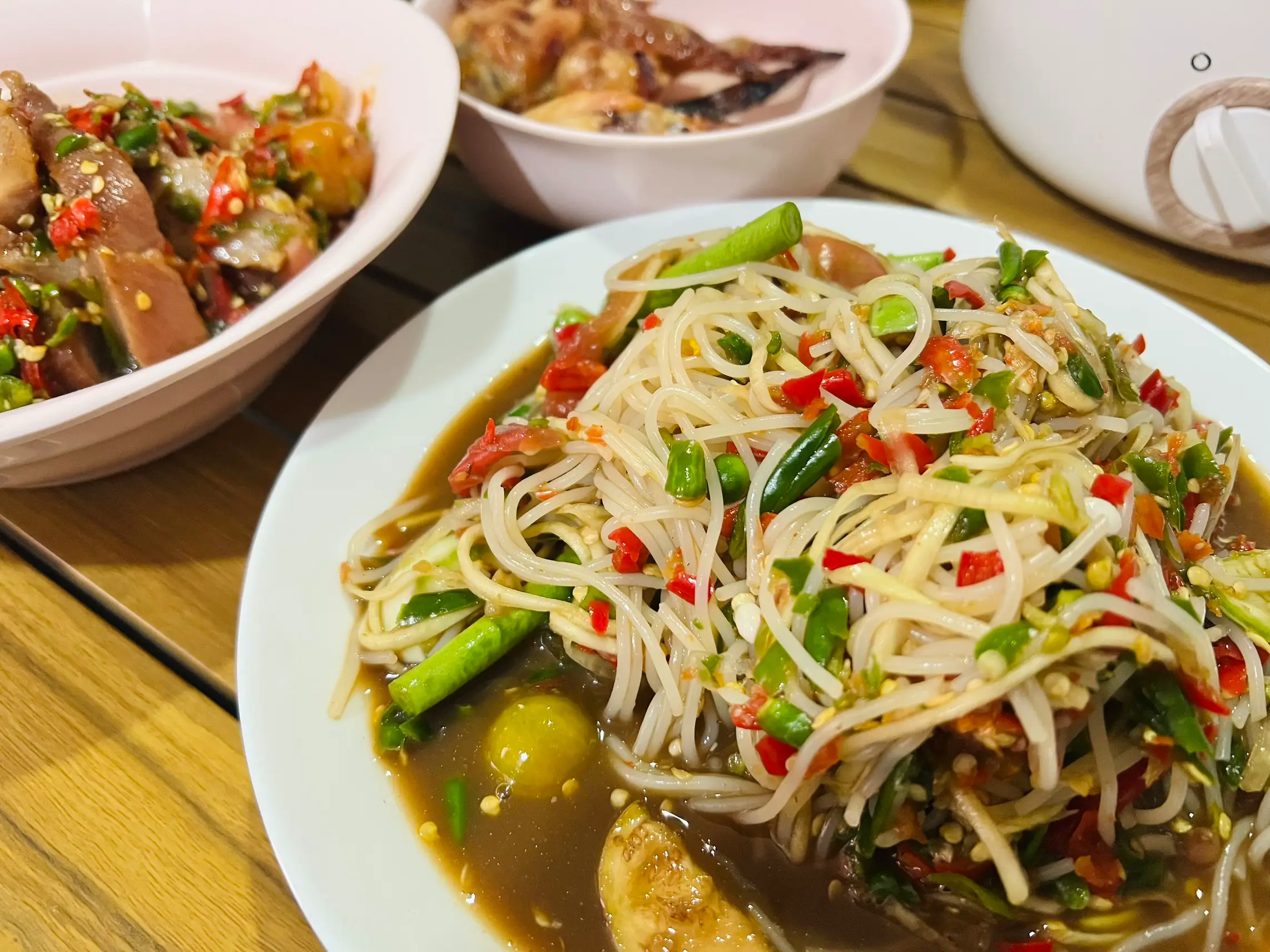 รีวิว กินส้มตำน้องรีจ๊อยส์ โจ๊ะโจ๊ะ ครั้งแรก | แกลเลอรีที่โพสต์โดย ...