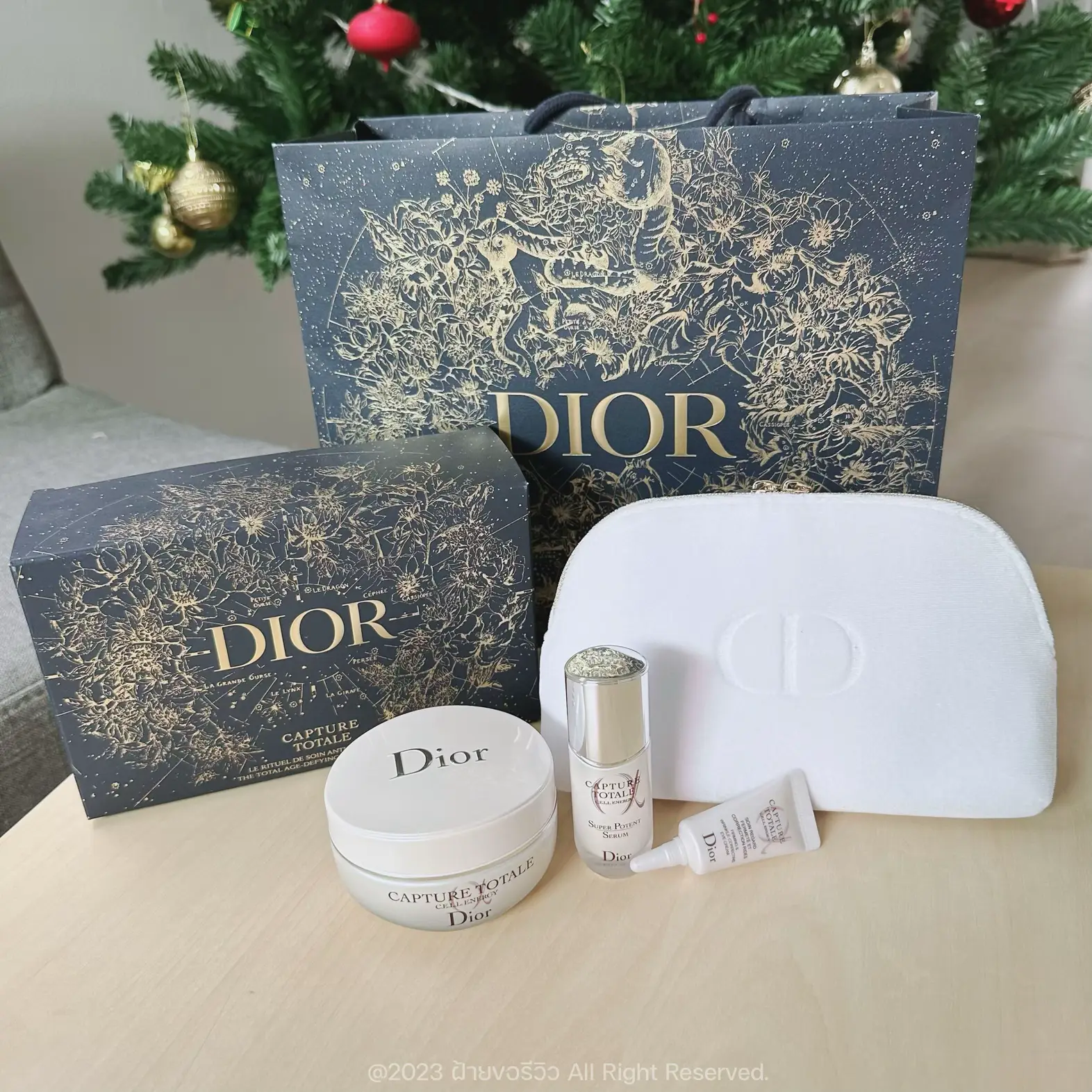 ที่สุดของปียกให้ 💫 Dior Holiday Collection | แกลเลอรีที่โพสต์โดย ฝ้ายขอ ...