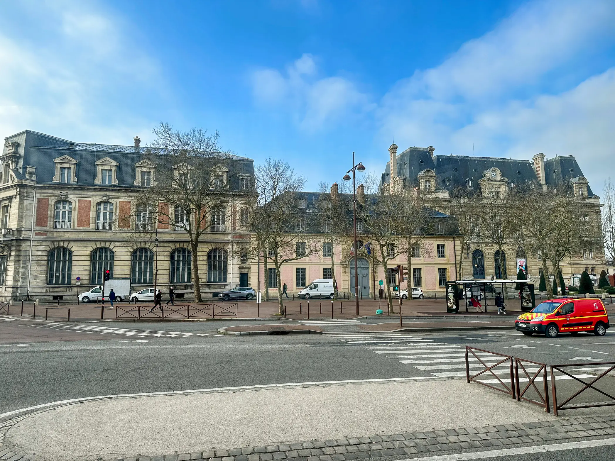 📸พาชมจุดถ่ายรูปเช็คอินสวยๆ ที่เมืองปารีส ฝรั่งเศสกัน 🇫🇷 | แกลเลอรีที่ ...