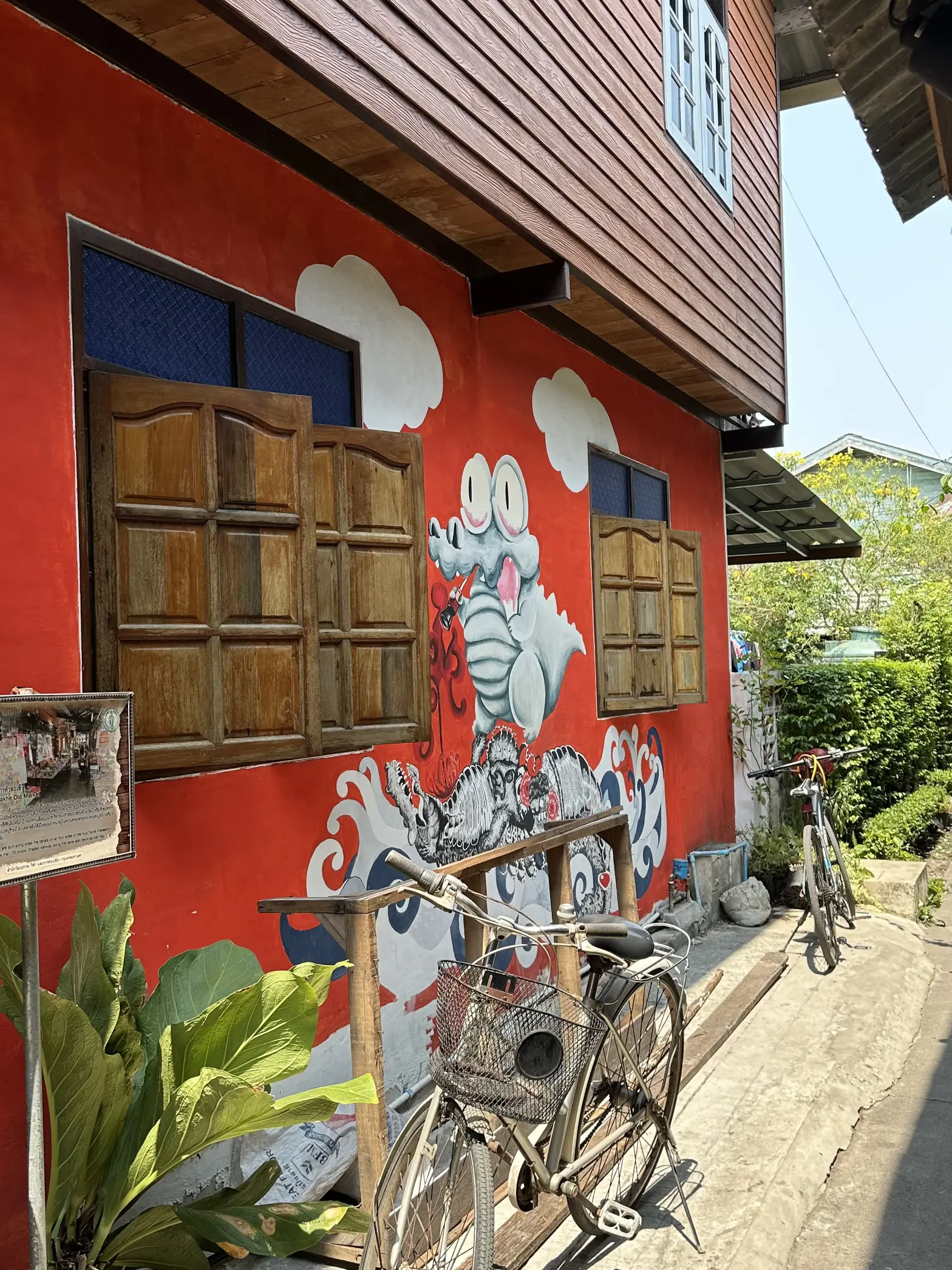 Alligator Head Old Market 🧃 Near Bangkok All-Over Coloring Buffet 🎨 | Gallery posted by i ...