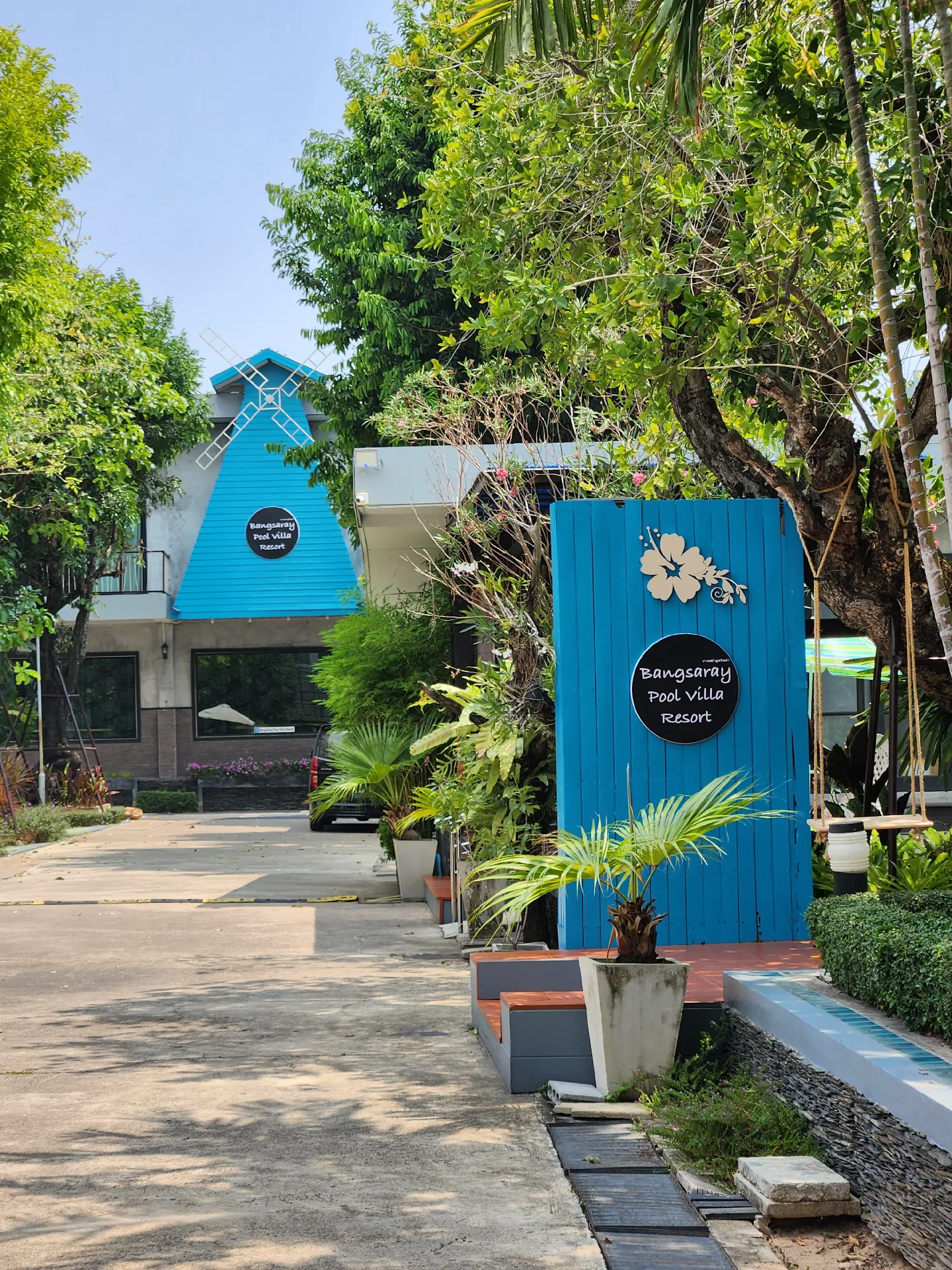 ที่พักใกล้กรุงเทพ พูลวิลล่า มาเป็นกลุ่ม คุ้มสุดๆ | แกลเลอรีที่โพสต์โดย Pornmanee June | Lemon8