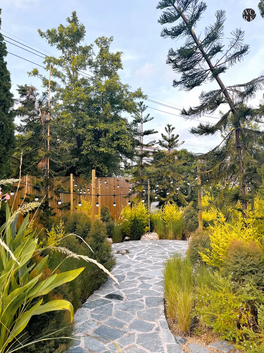 แค่ชื่อร้านก็รู้เลยนะว่าคลั่งรักขนาดไหนนนน 🥰 | แกลเลอรีที่โพสต์โดย ISAYWORK | Lemon8