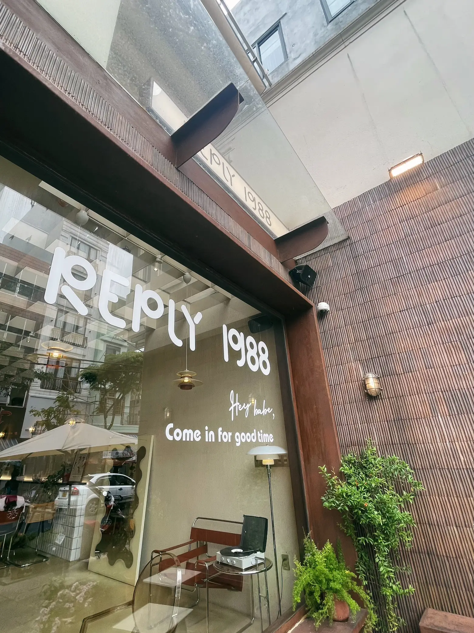 ไปเที่ยวกันน REPLY 1988 cafe | คาเฟ่เวียดนาม | แกลเลอรีที่โพสต์โดย ...