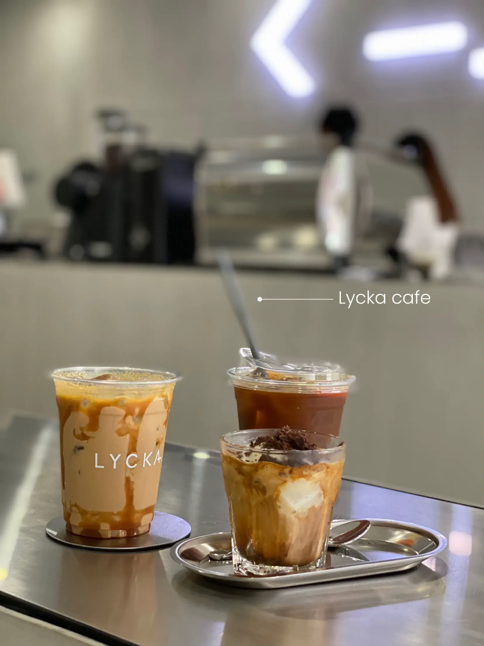 4 ลุคเที่ยวคาเฟ่ กาญนะจ๊ะบุรี😍 | แกลเลอรีที่โพสต์โดย Pooklook | Lemon8