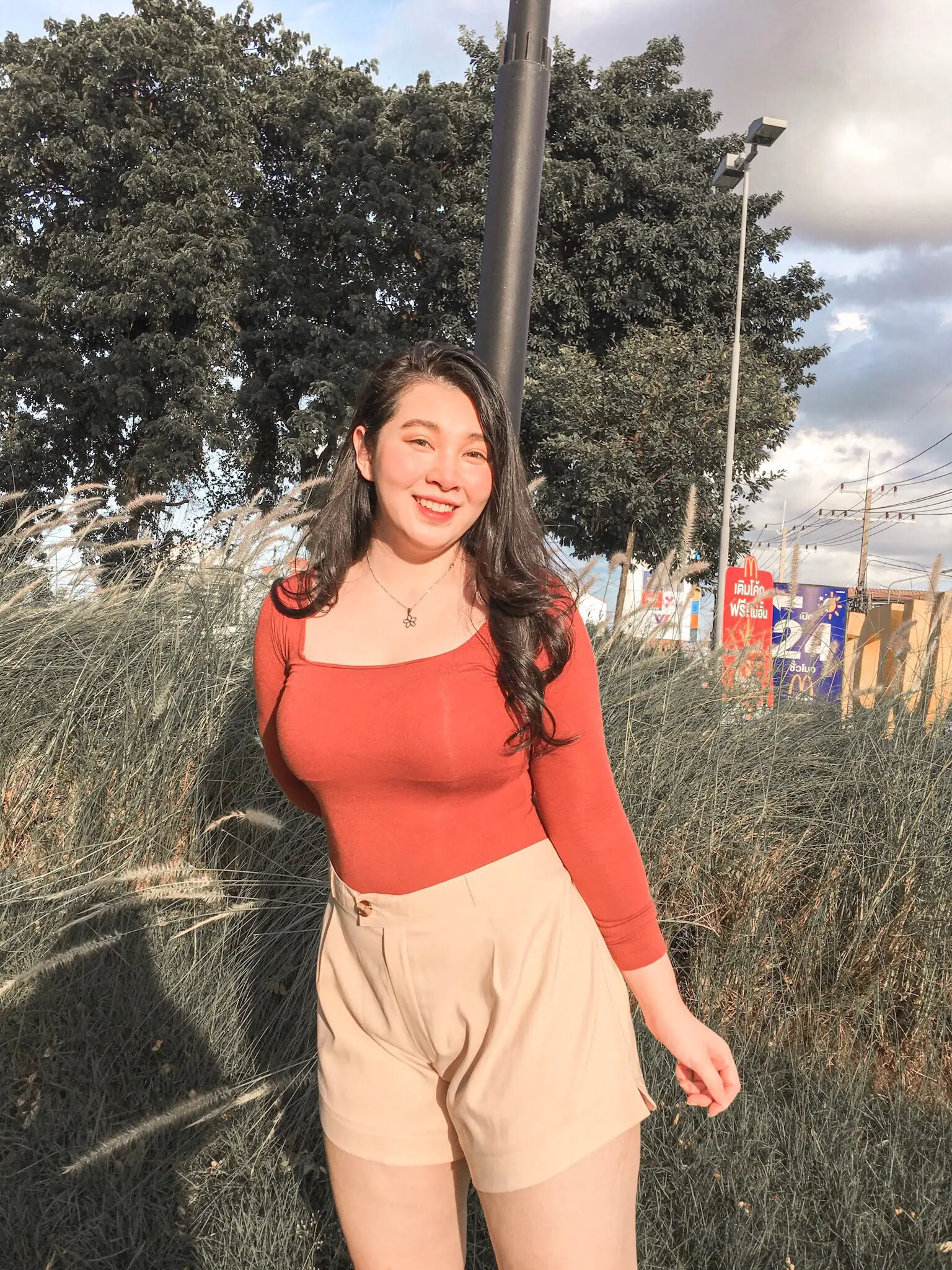 📍ชี้เป้าเสื้อครอปตัวโปรด สาวอวบ💗 | แกลเลอรีที่โพสต์โดย Yokmoki | Lemon8