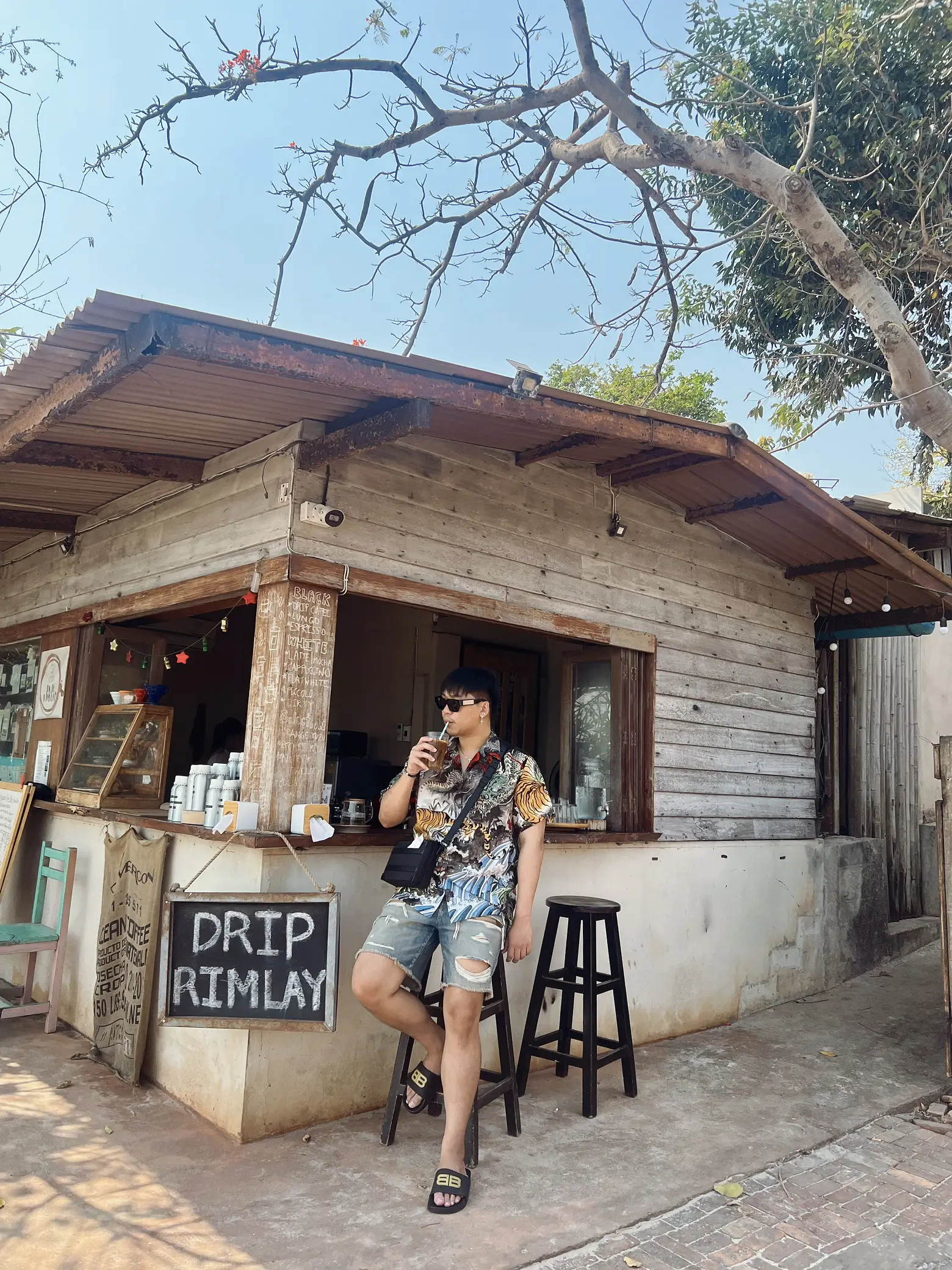 “Drip Rim Lay” ☕️กาแฟอร่อย บรรยากาศดีแบบคูลๆ | แกลเลอรีที่โพสต์โดย ...