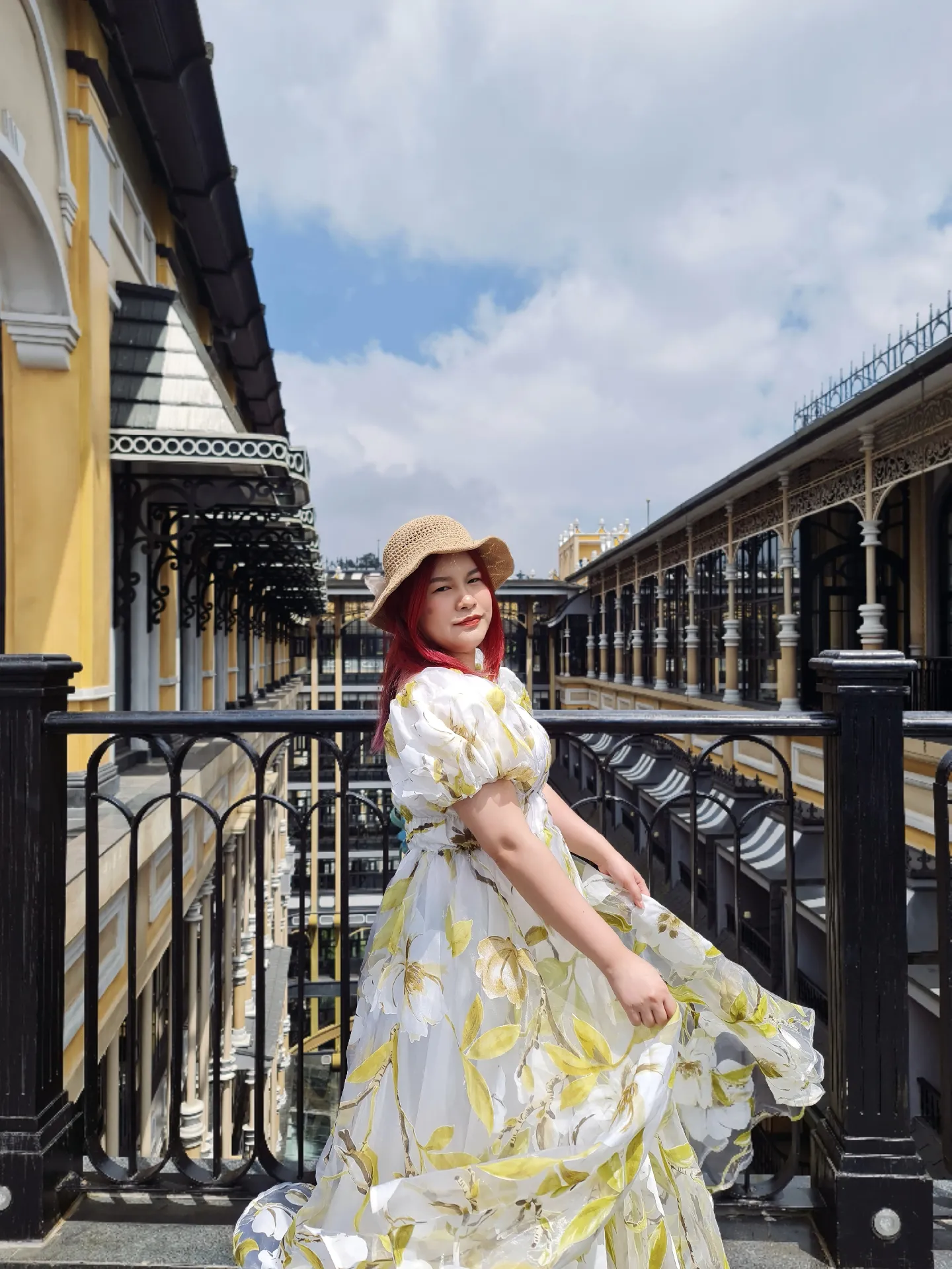 เช็คอินคาเฟ่สวย อลัง ใจกลางซาปา เวียดนาม🇻🇳 | แกลเลอรีที่โพสต์โดย lookpad.lp | Lemon8