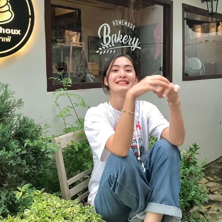 T-shirt Outfit : แค่เสื้อยืดก็เท่ได้ | แกลเลอรีที่โพสต์โดย Sakawrat.t | Lemon8