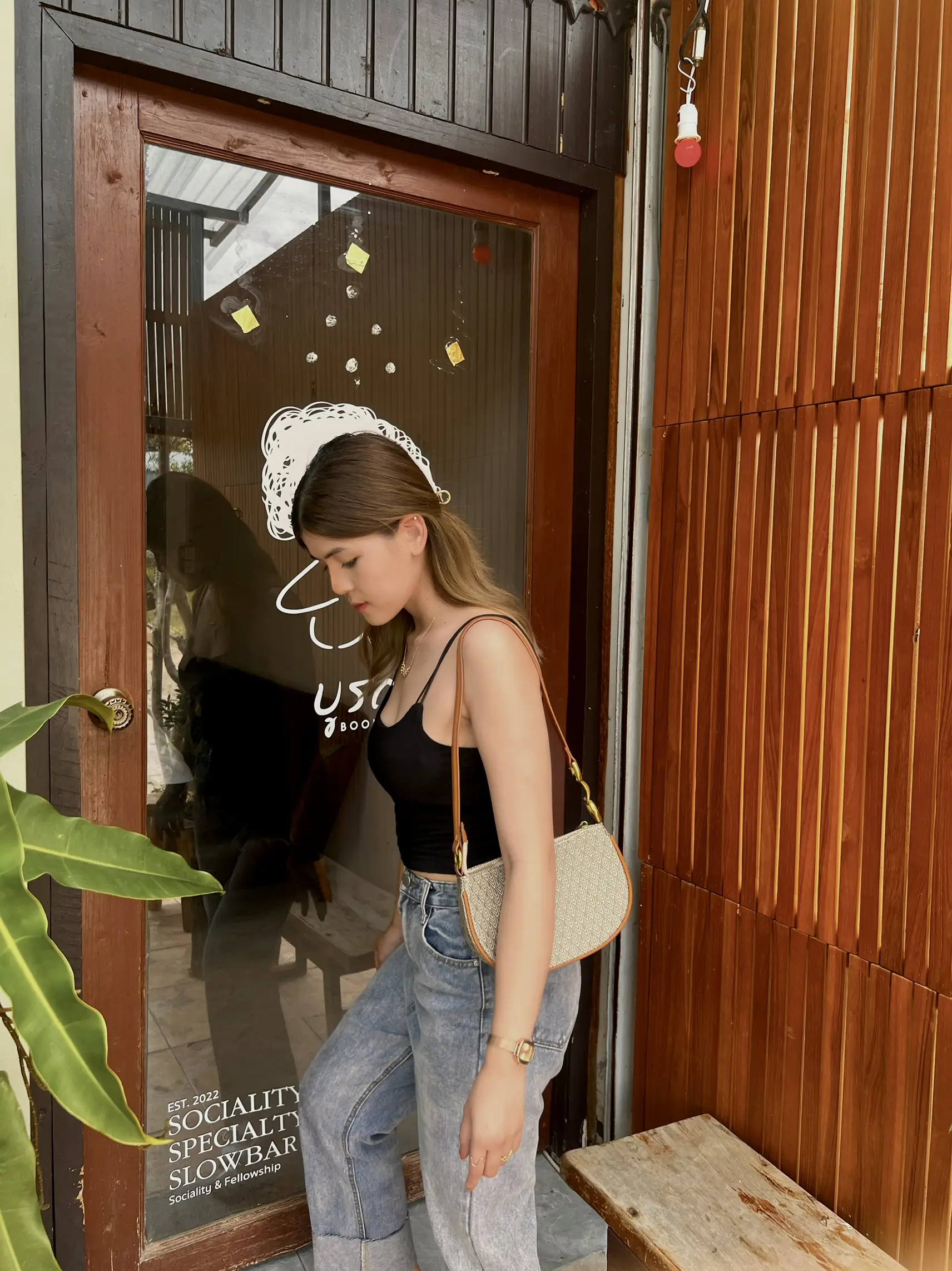 กระเป๋าสะพายข้าง | แกลเลอรีที่โพสต์โดย gif piya | Lemon8