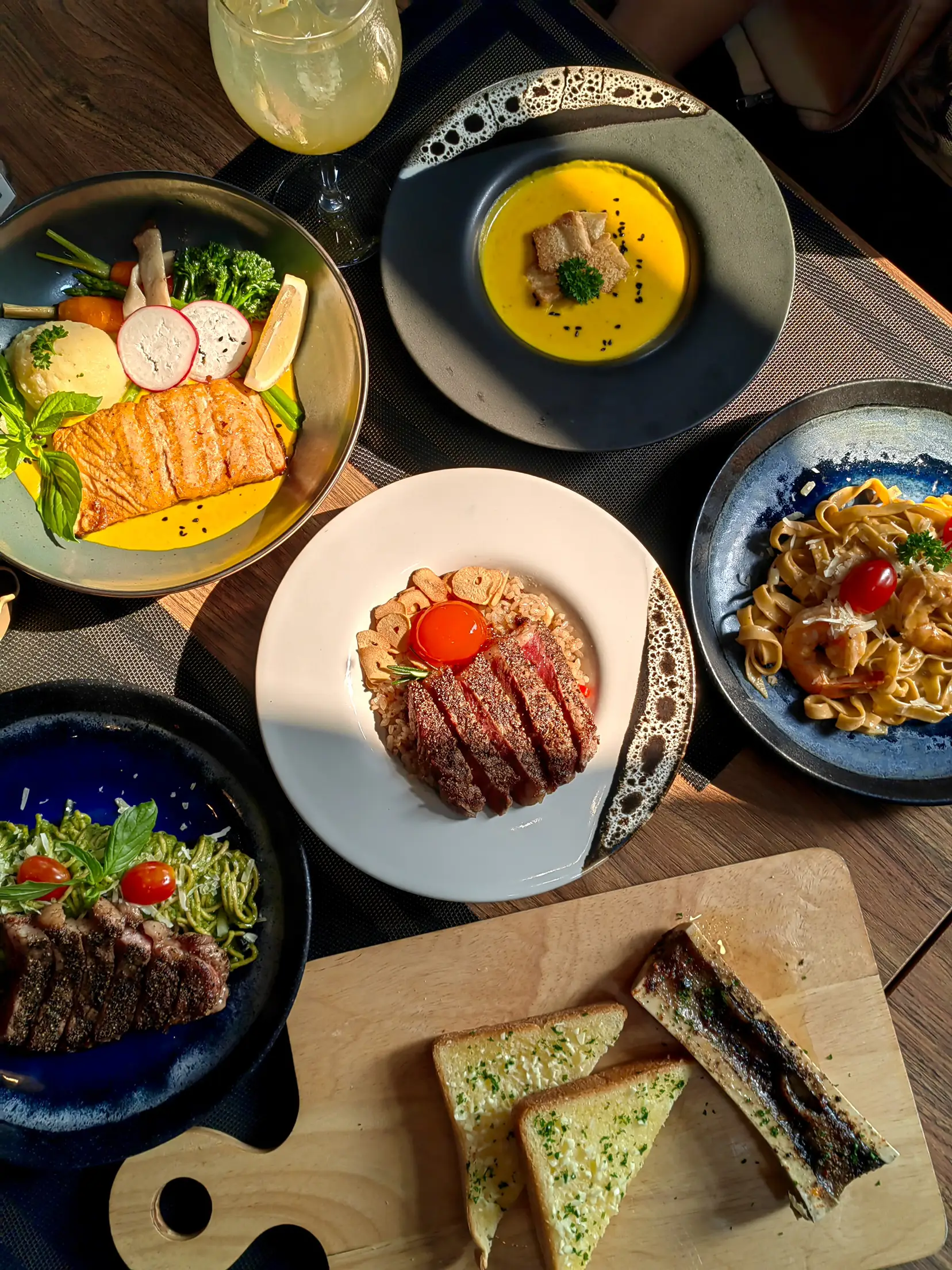 ชี้เป้าร้านอร่อยเอาใจสายเนื้อ 🥩👅 Beef Express | แกลเลอรีที่โพสต์โดย กินกันเถอะ | Lemon8