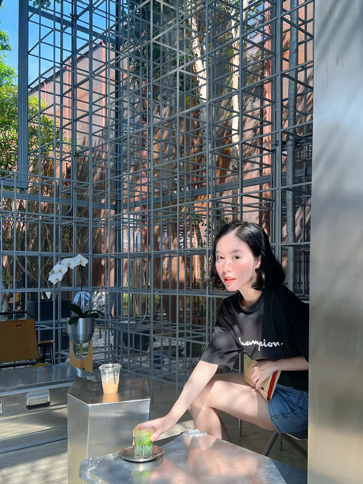 คาเฟ่เปิดใหม่สุดเท่ย่านพระราม 9 😎 | แกลเลอรีที่โพสต์โดย Aimmy Patrapa | Lemon8