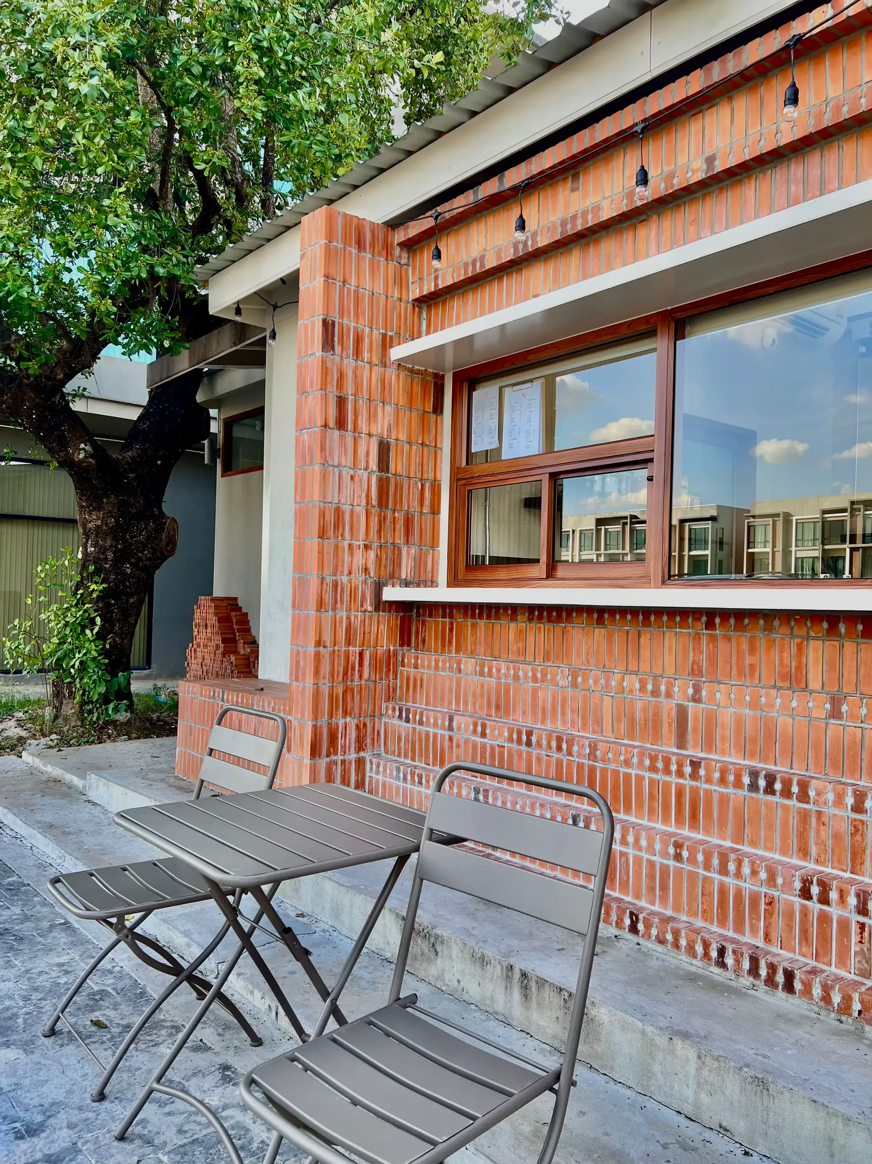 The BRICK - cafe’ | แกลเลอรีที่โพสต์โดย tim.nnc | Lemon8