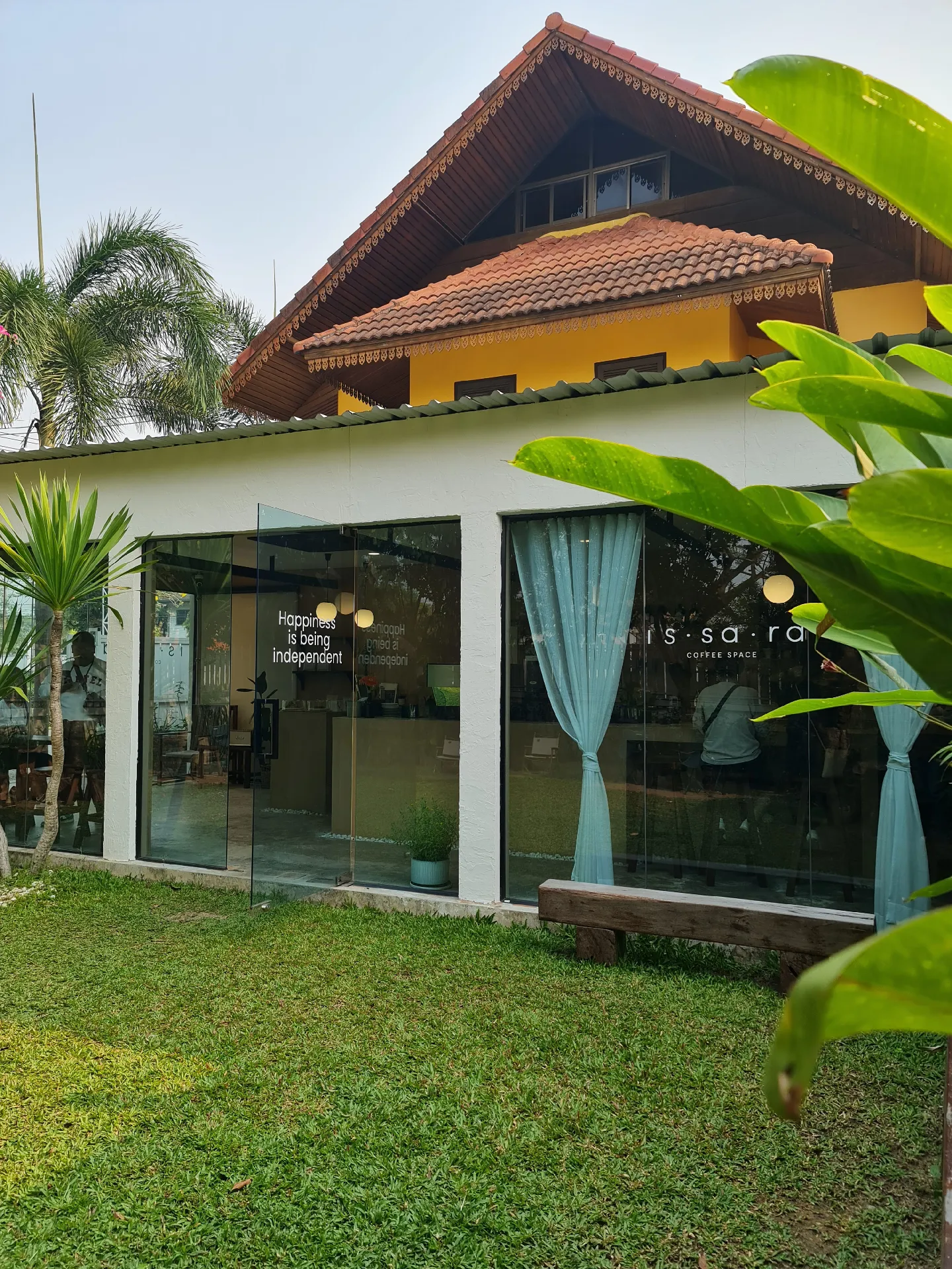 IS.SA.RA COFFEE SPACE | แกลเลอรีที่โพสต์โดย OHMMY | Lemon8