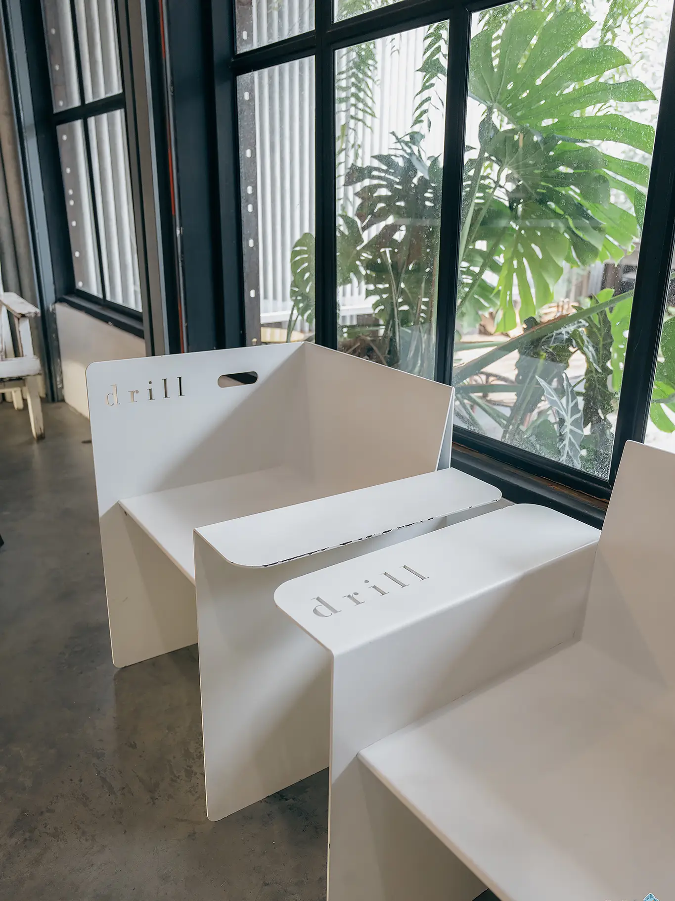 คาเฟ่เครื่องมือช่าง ชิคๆเก๋ๆไม่เหมือนใคร | แกลเลอรีที่โพสต์โดย Jenny me joyful | Lemon8