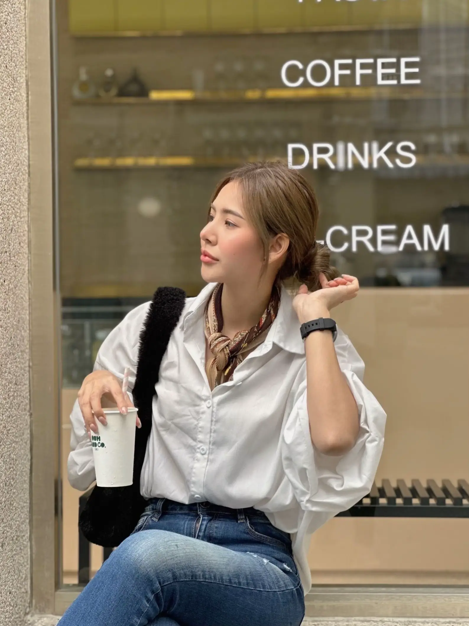 รีวิว OURS Space กลางซอยเจริญนคร 10 | แกลเลอรีที่โพสต์โดย Smint Palita ...