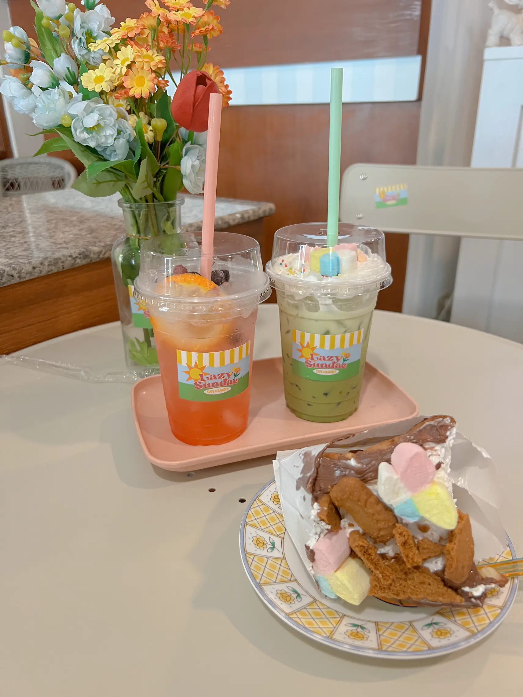 LAZY SUNDAE🍋 คาเฟ่น่ารักใกล้เซ็นทรัลปิ่นเกล้า | แกลเลอรีที่โพสต์โดย ...