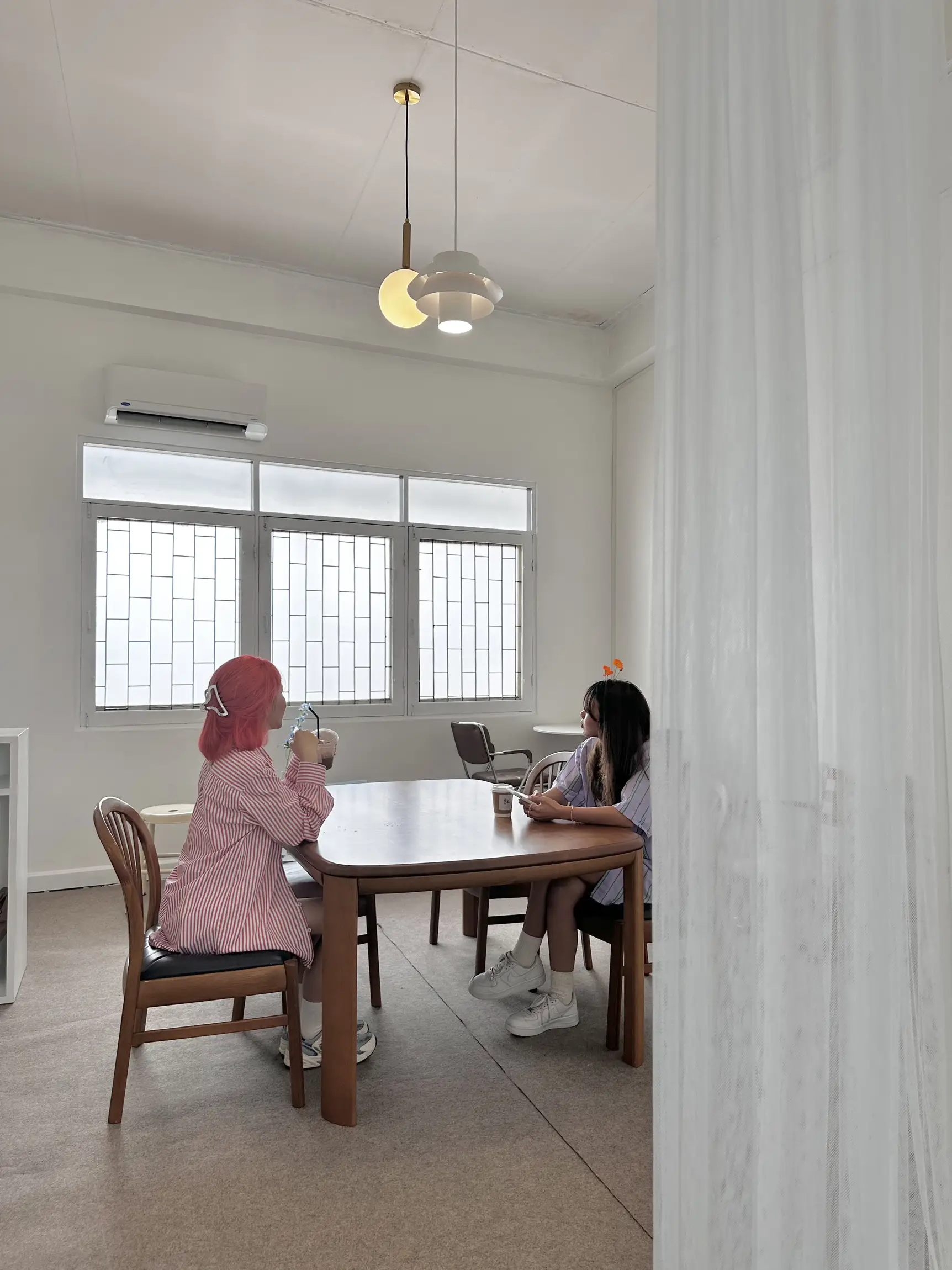 ODBC ordinary but cute คาเฟ่ร้านเสื้อผ้าบางแสน | แกลเลอรีที่โพสต์โดย ...