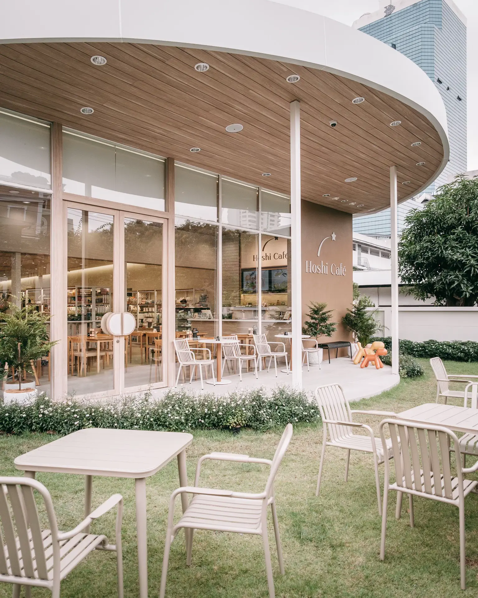 Hoshi Cafe คาเฟ่คอนเซ็ปท์ Family Bistro เปิดใหม่เอกมัย 4 | แกลเลอรีที่ ...