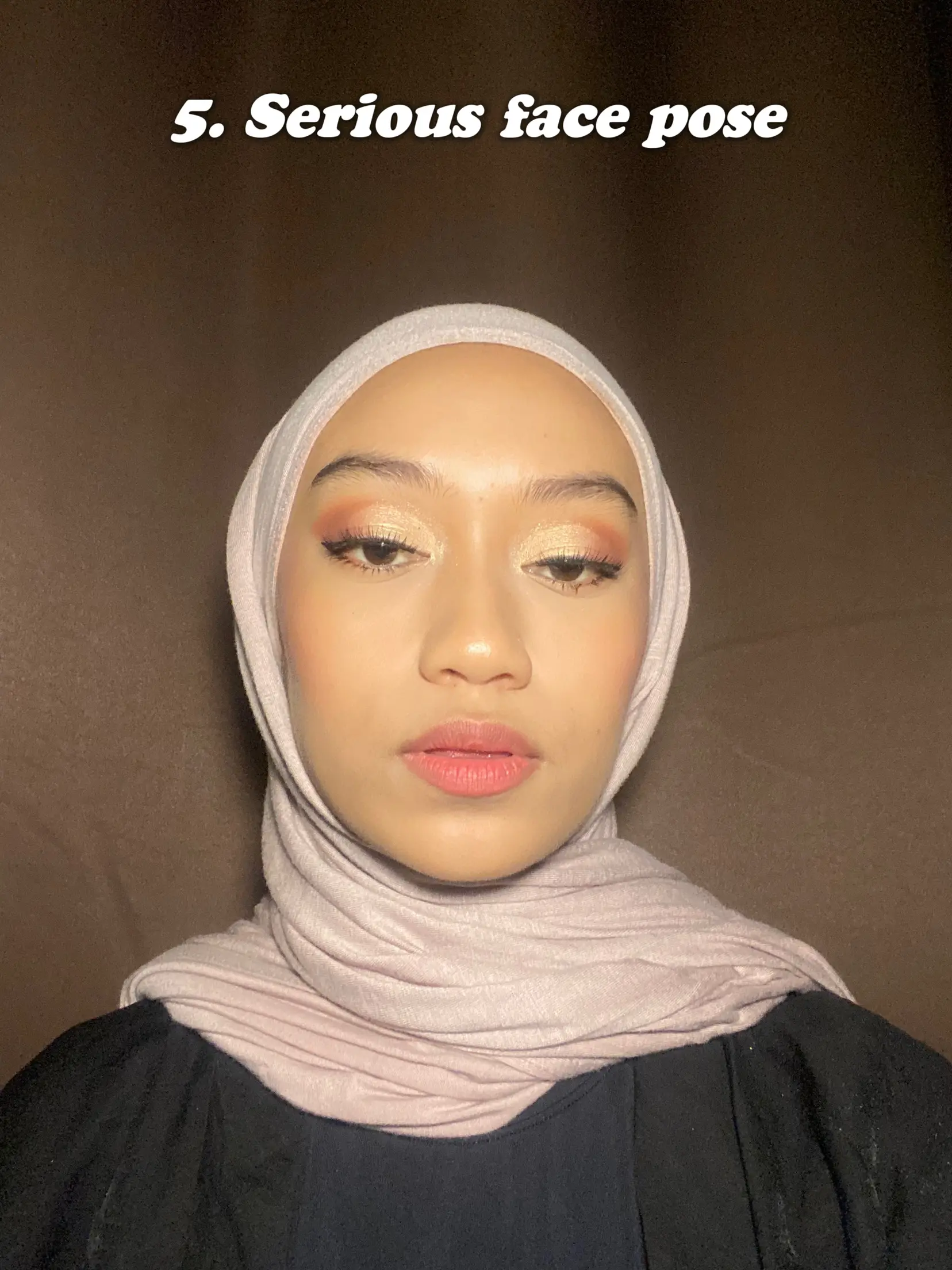 Raya selfie pose ideas | แกลเลอรีที่โพสต์โดย Zuhaira Nasrin | Lemon8