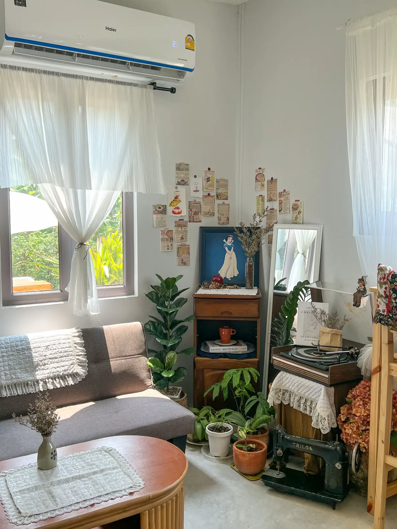 🌷 โฮมคาเฟ่ลับๆในสวนดอกไม้ที่ค่ดน่ารัก ⸝⸝⸝ นครปฐม 🧀 | แกลเลอรีที่โพสต์โดย Jabchaith | Lemon8