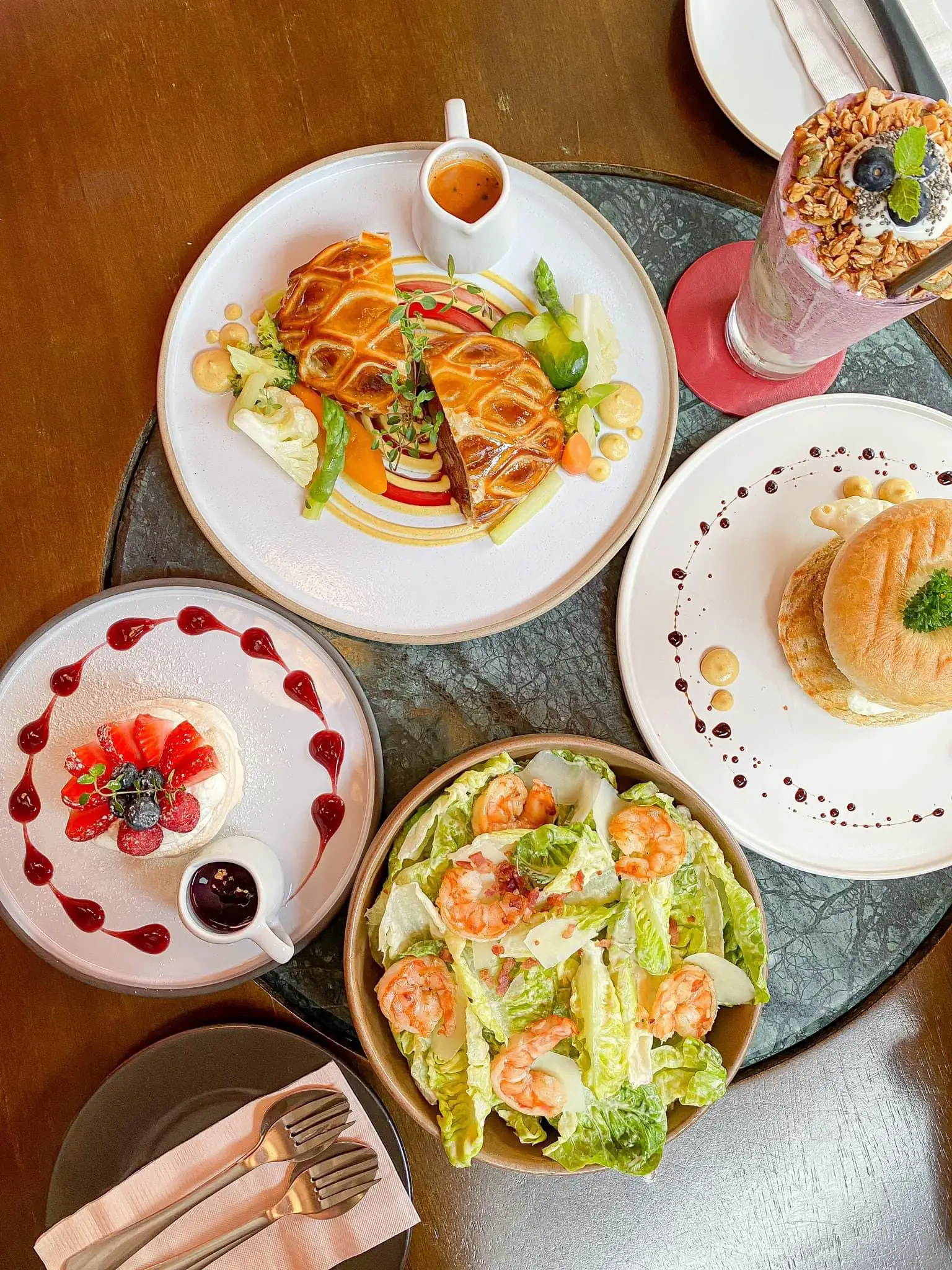 MITTE MITTE // Chiangmai Brunch สไตล์โฮมมี่ย่านช้างม่อย | แกลเลอรีที่โพสต์โดย reviewmaileuak ...