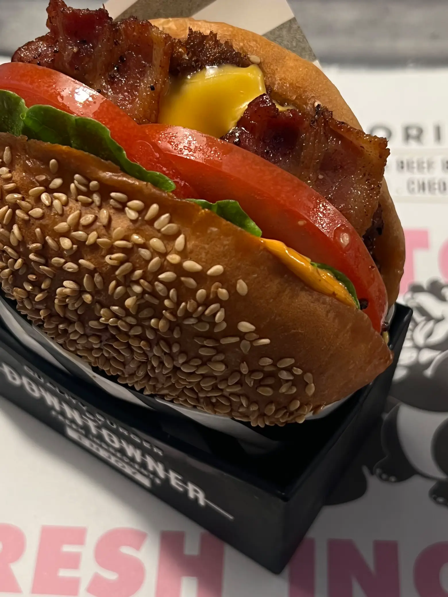 Downtowner Burger Shop สุดเท่ย่าน Gangnam | แกลเลอรีที่โพสต์โดย Pluto.P | Lemon8