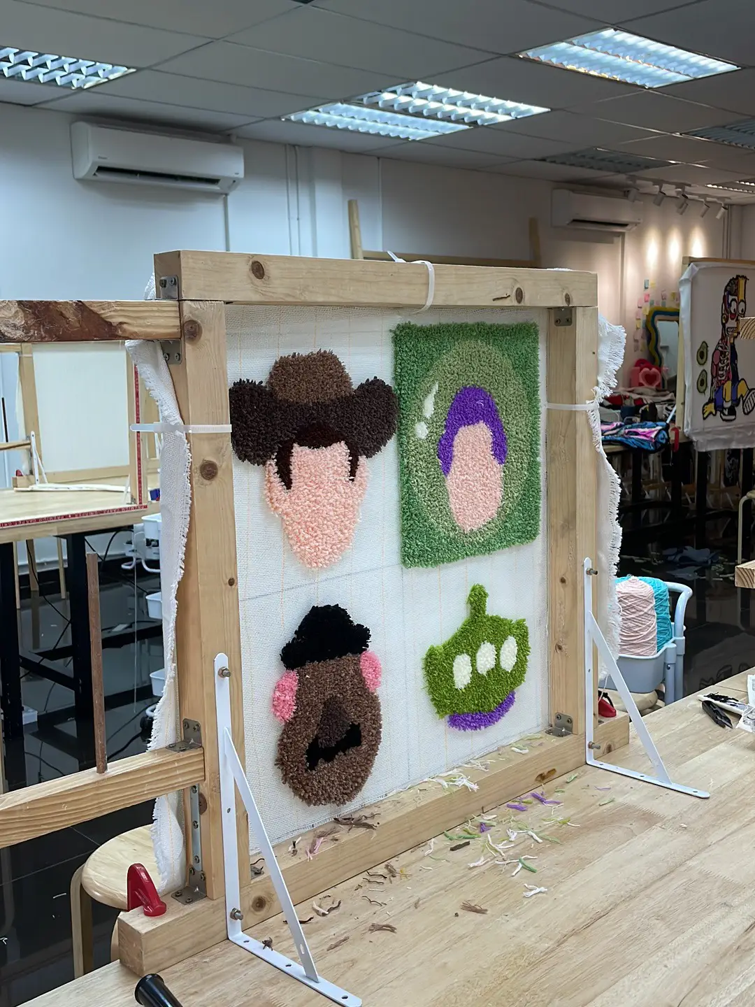 Tufting Day! 🧶 | แกลเลอรีที่โพสต์โดย 𝓐. ♡ | Lemon8